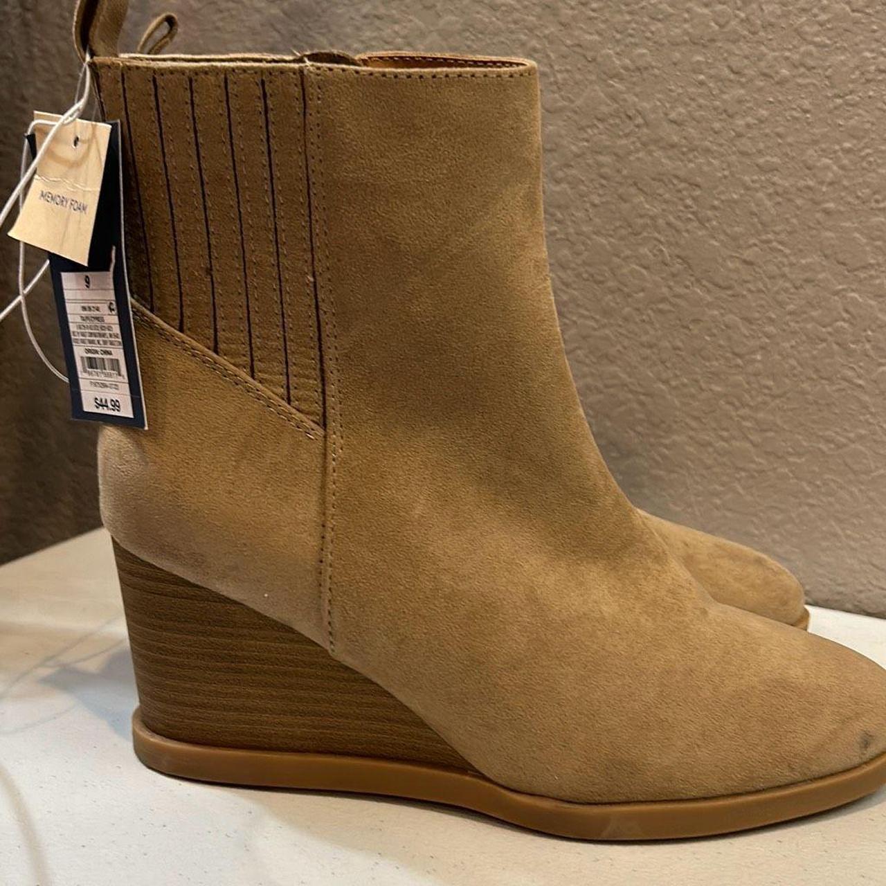 Universal thread wedge boots • condition: new with... - Depop