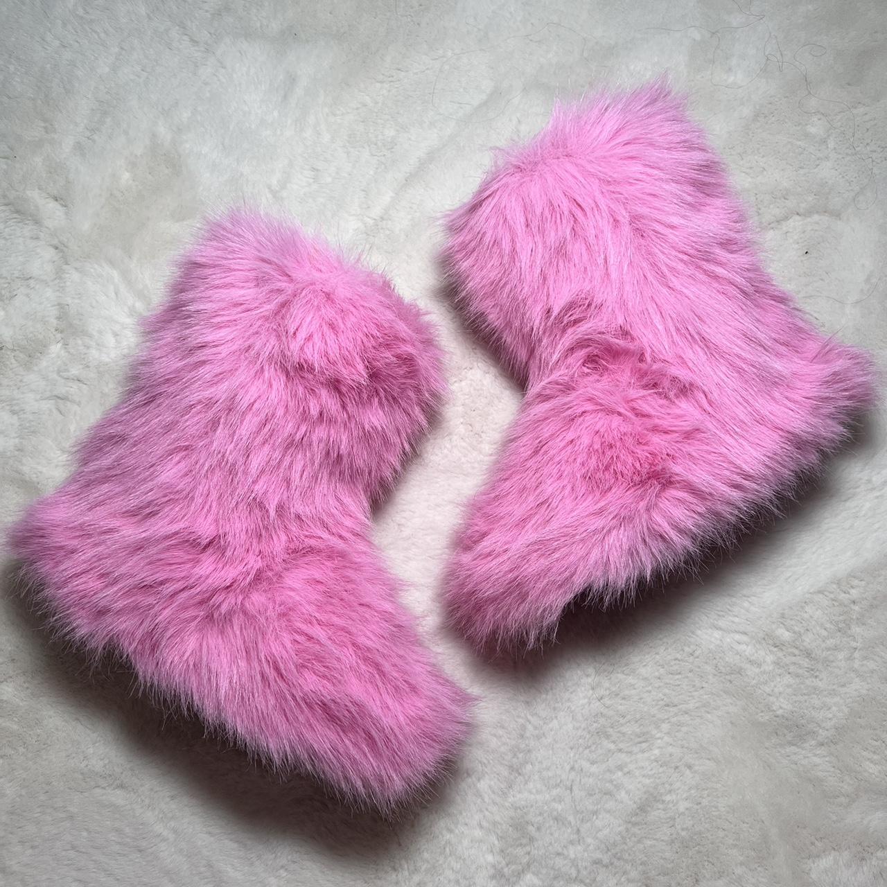 pink fuzzy boots size 8 (dm before purchase)🎀 | Depop