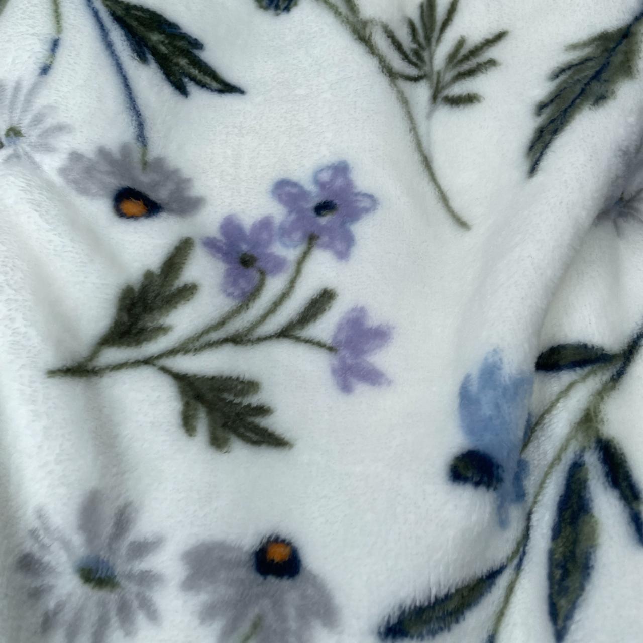 Blanket - Floral Print Plush Throw Blanket 50x70 - Depop