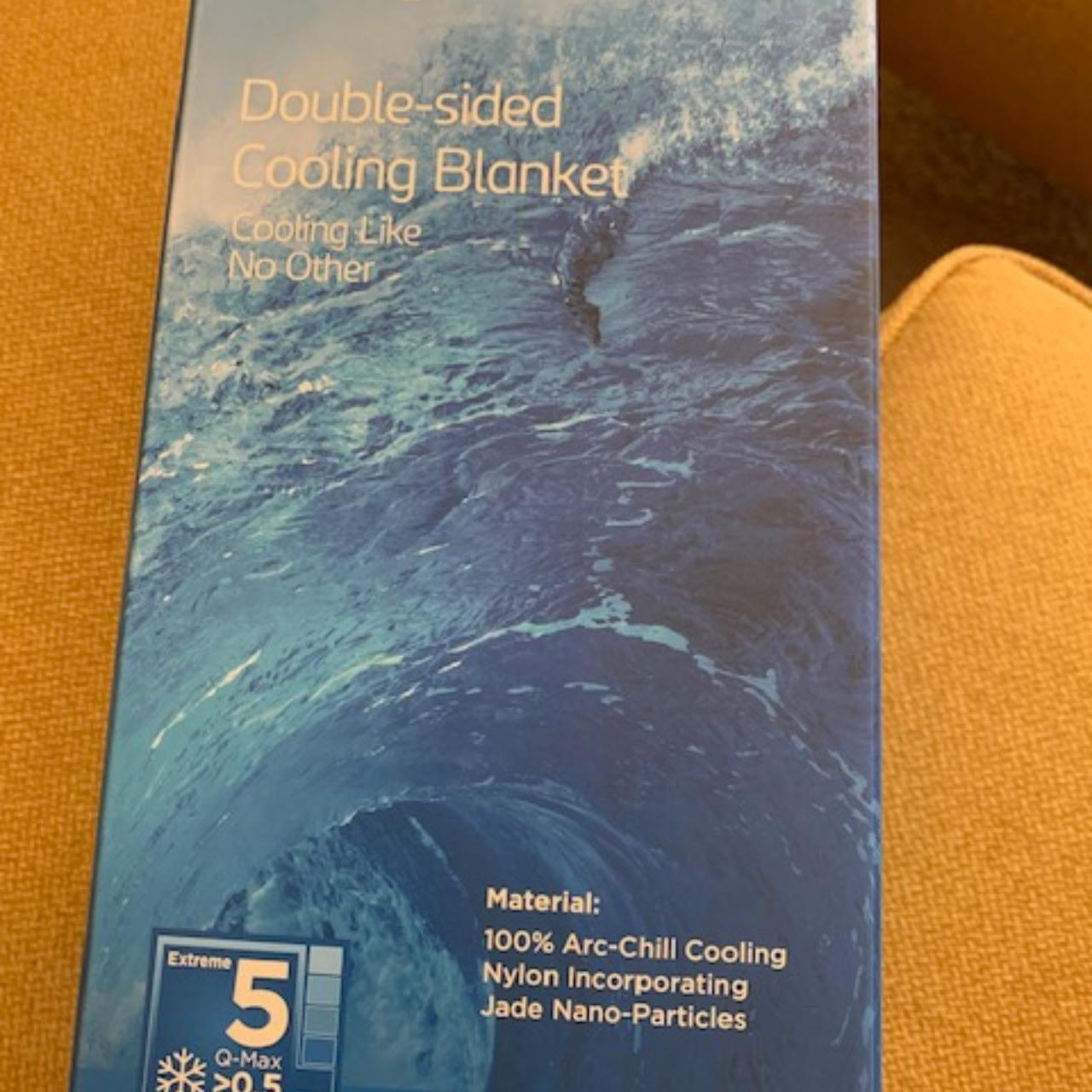 Double sided cooling blanket - 100% Arc-Chill cooling - Depop