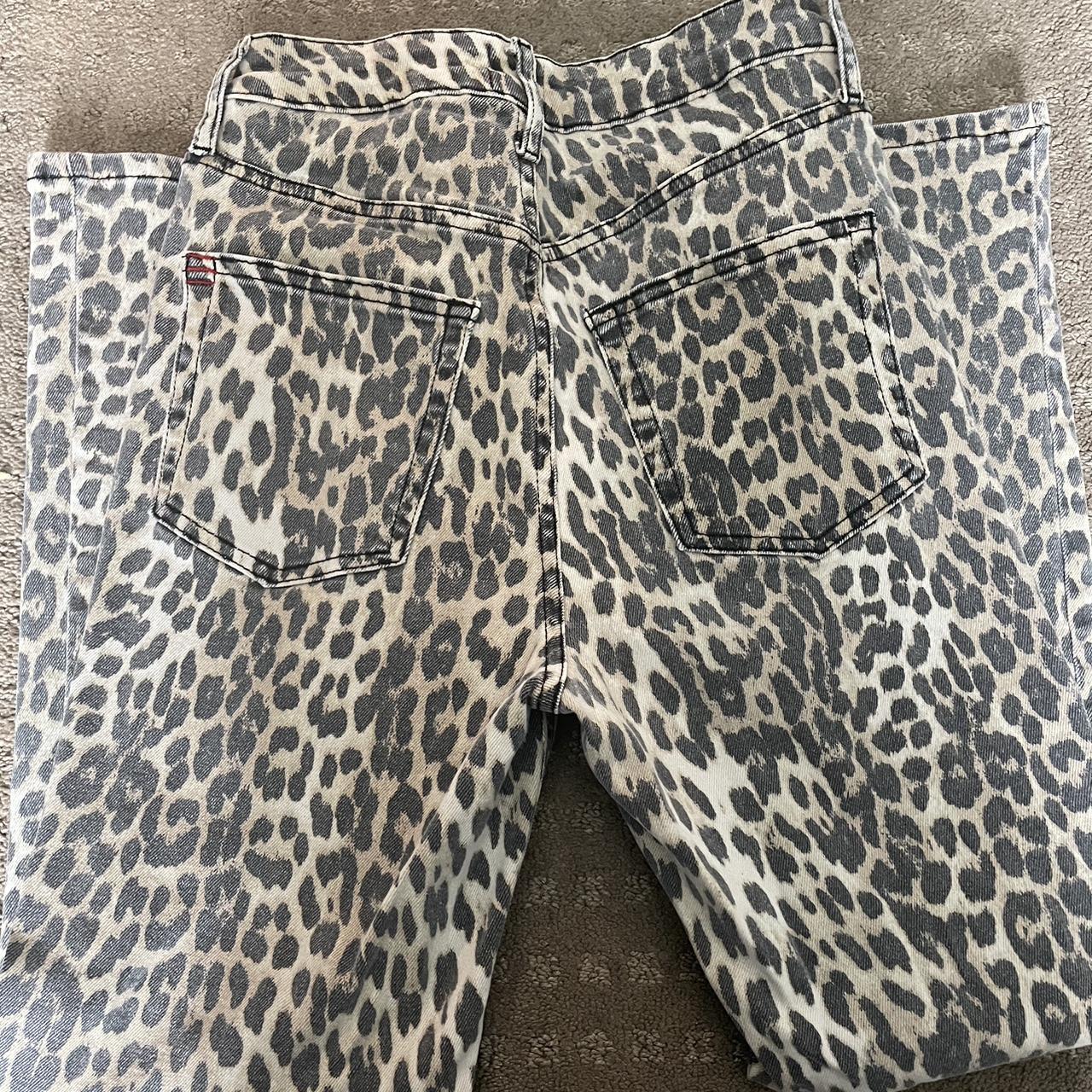 🖤🐆 URBAN OUTFITTERS- BDG LEOPARD PRINT JEANS... - Depop