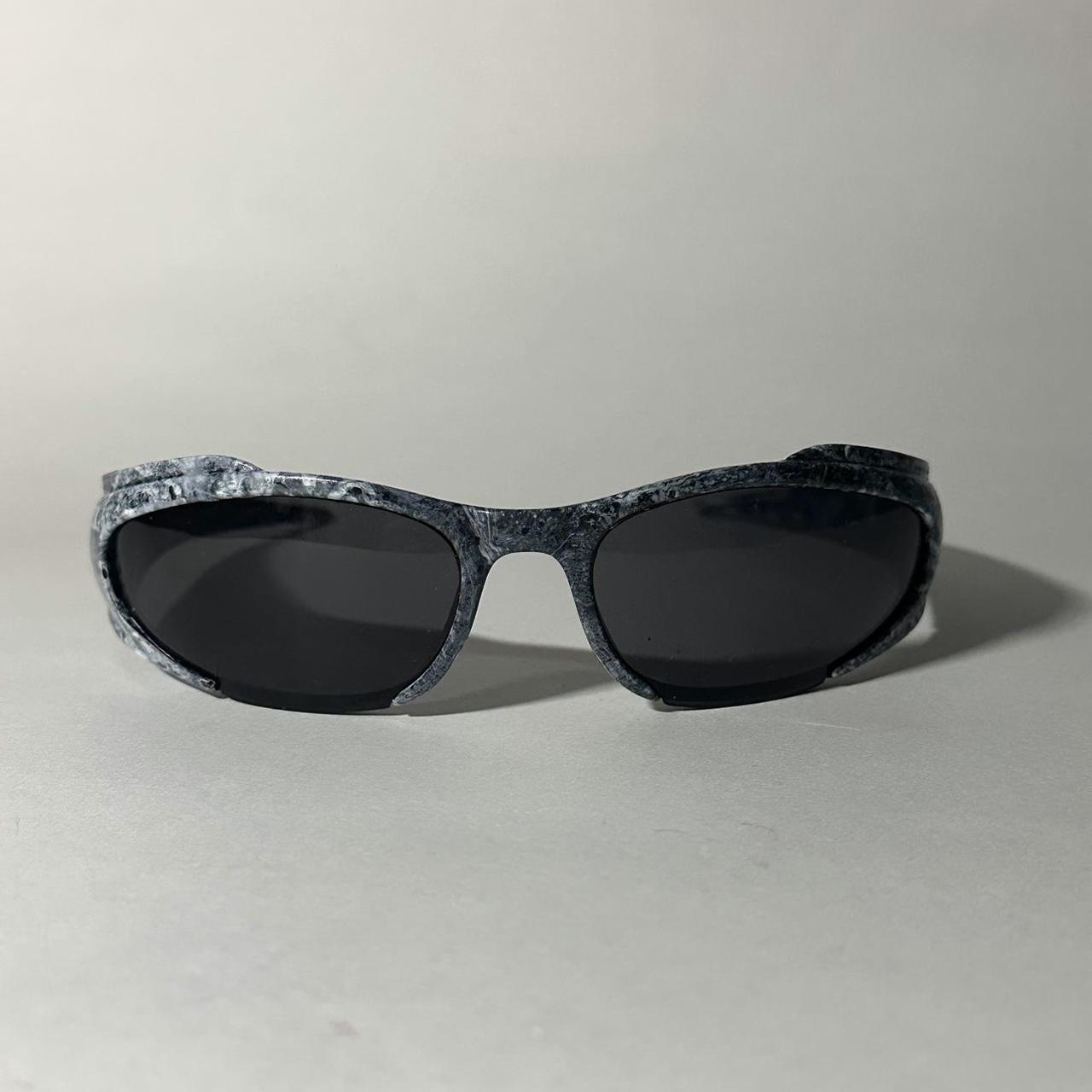 Black speed shade - Depop