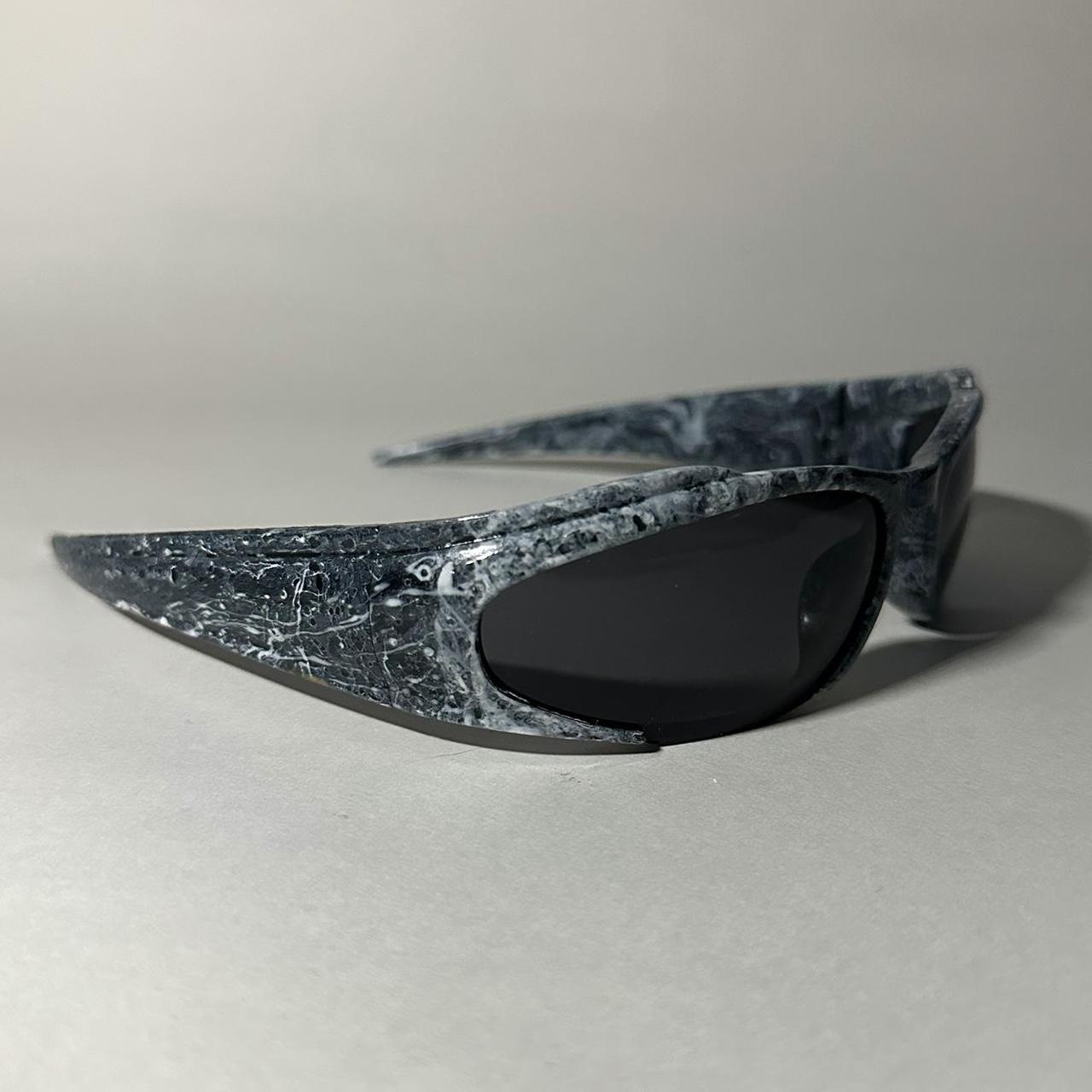 Black speed shade - Depop