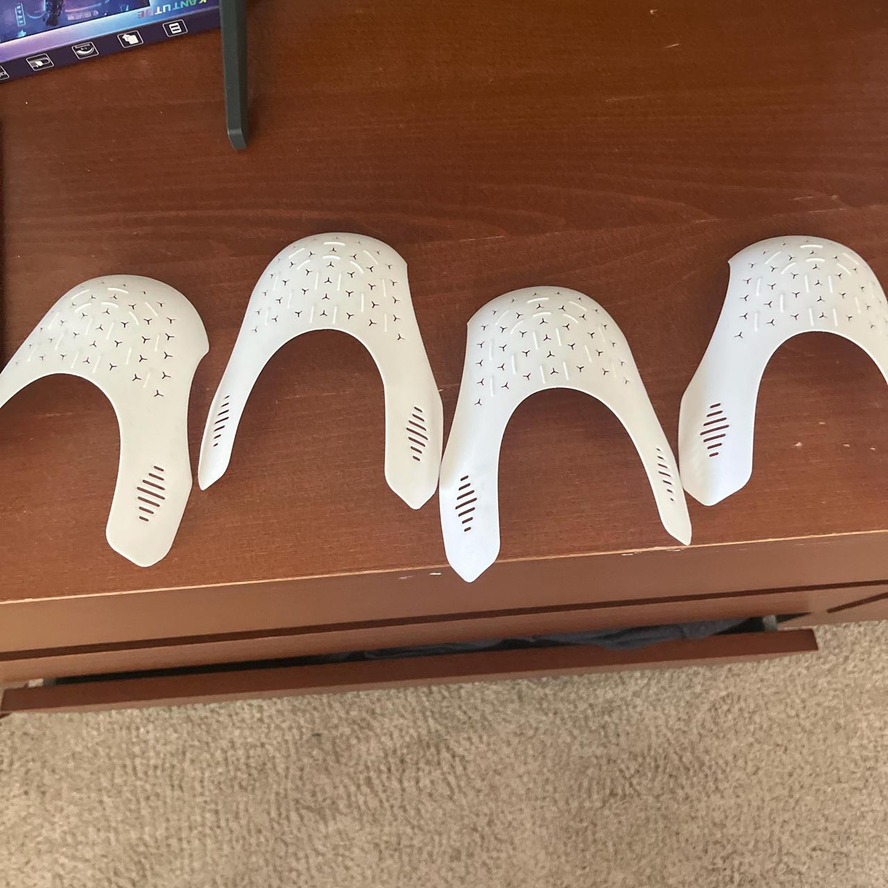 4 shoe crease protectors Never used White color - Depop