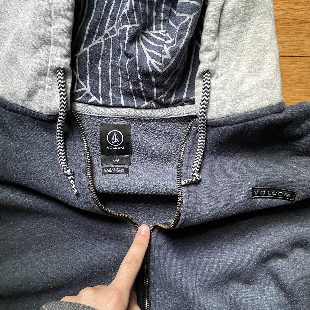 volcom hoodie - Depop