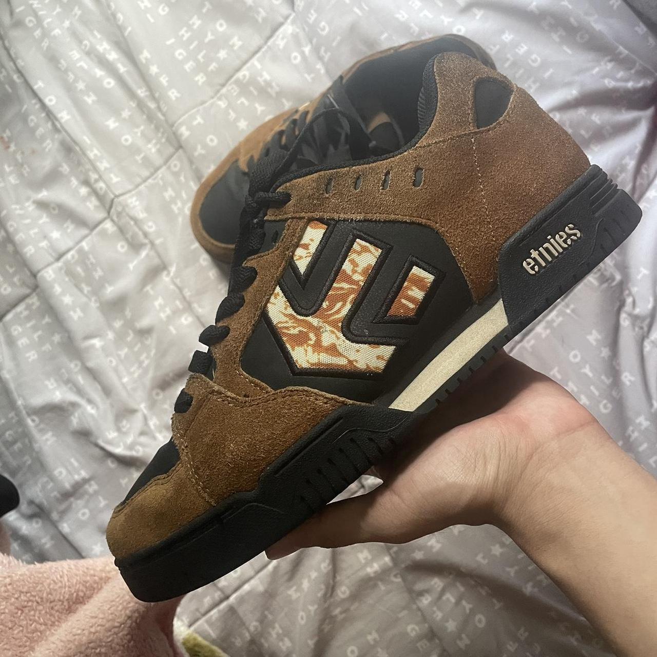 Brown etnies - chunky fat toe shoes - has some... - Depop