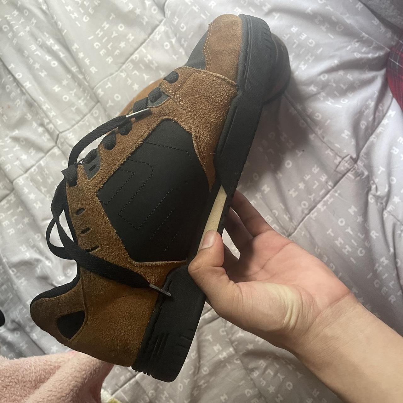 Brown etnies - chunky fat toe shoes - has some... - Depop
