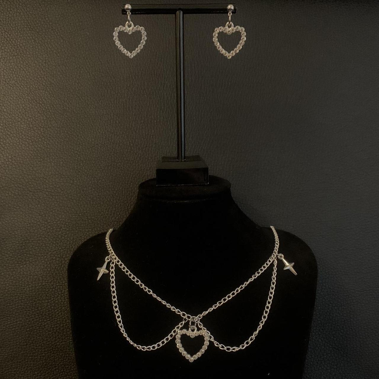 Rinestone heart 2 piece matching set Choker style... - Depop
