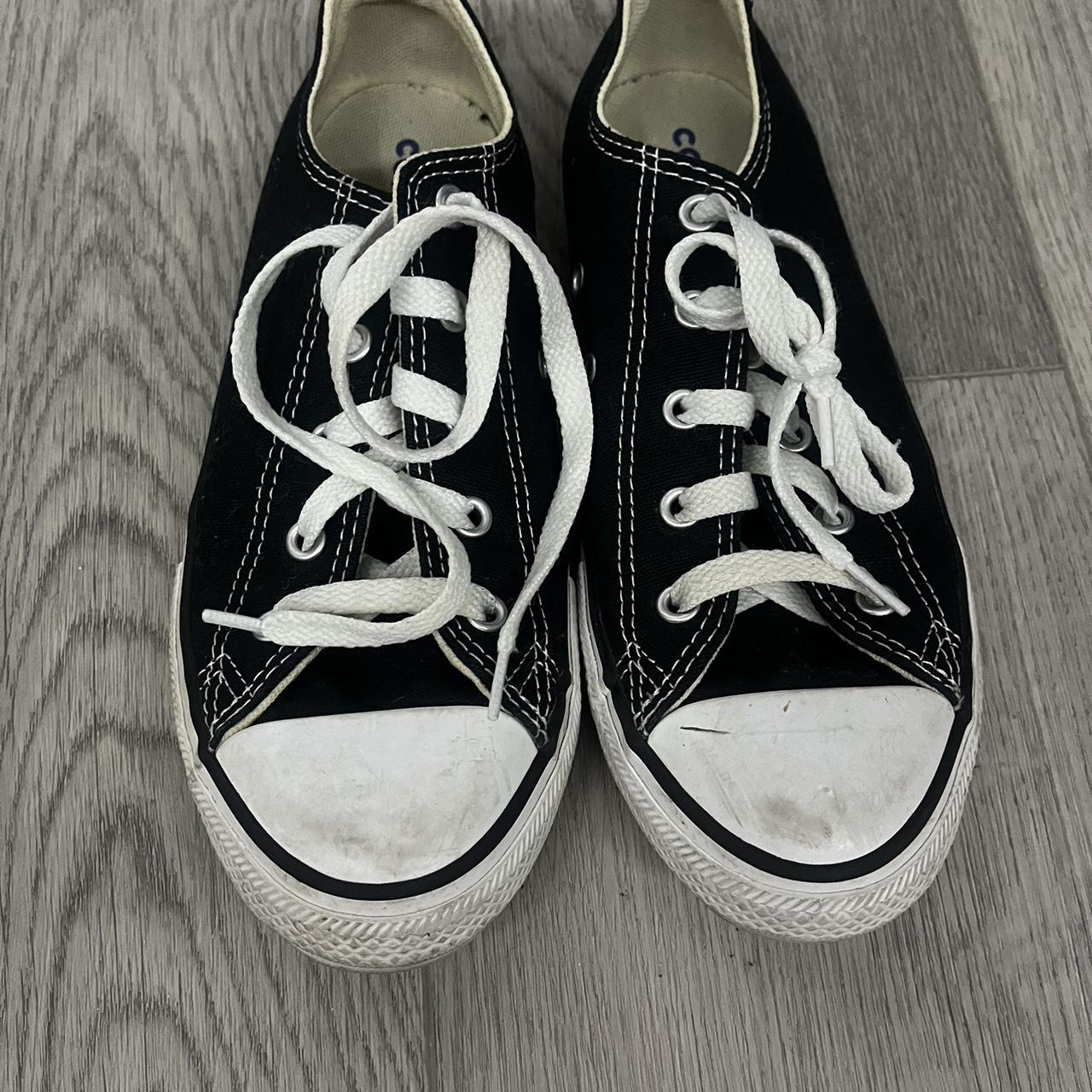 black low top converse. worn a couple times. few... - Depop
