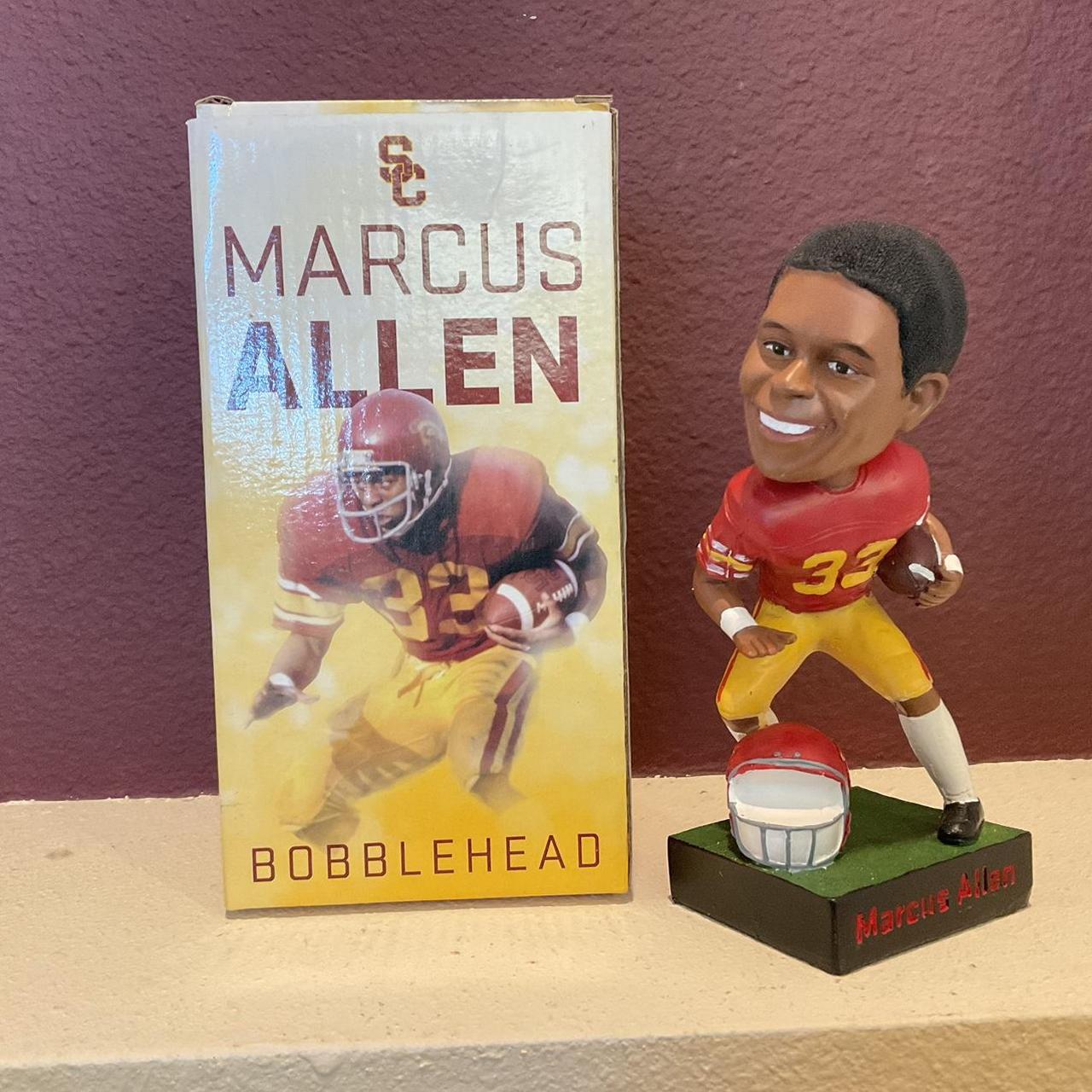 Marcus Allen USC 1981 Heisman Trophy Winner... - Depop
