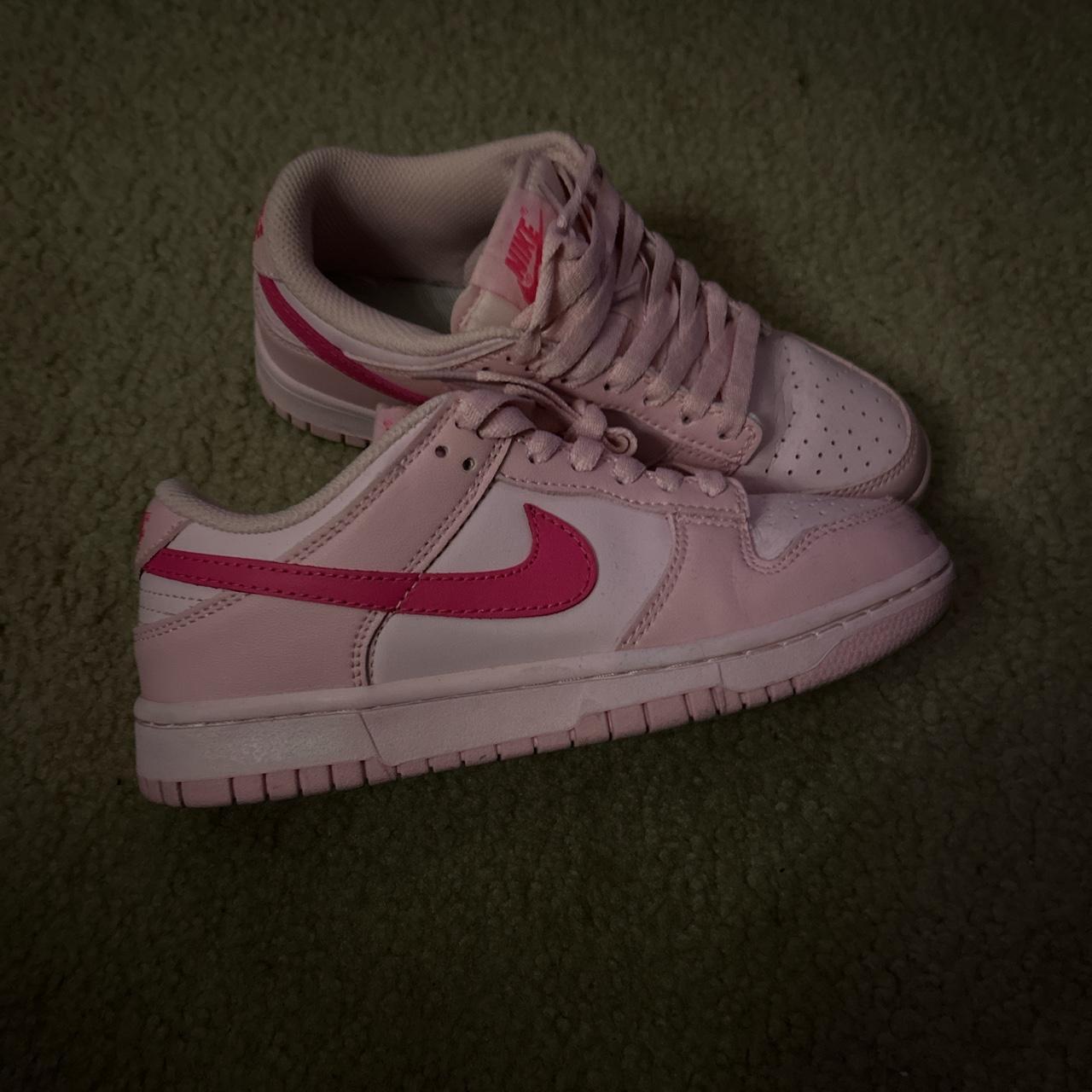 size 6 triple pink dunks, worn a few times, a few... - Depop