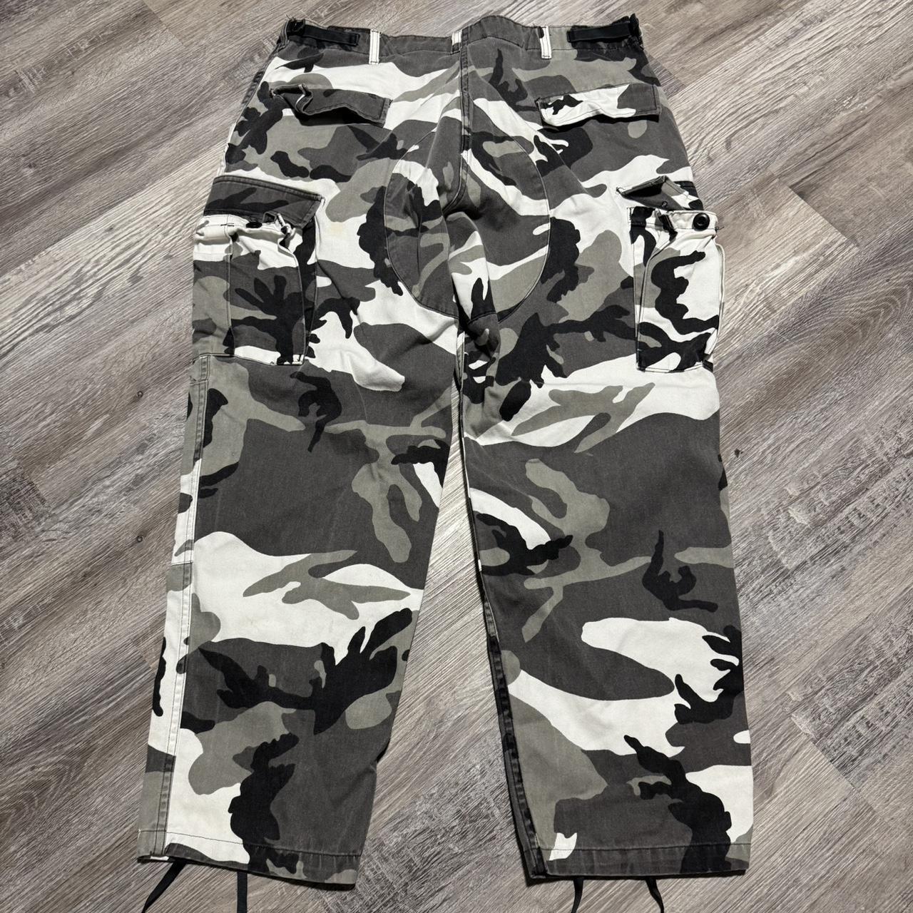 Vintage Arctic camo pants 30x30 Pre... | Depop