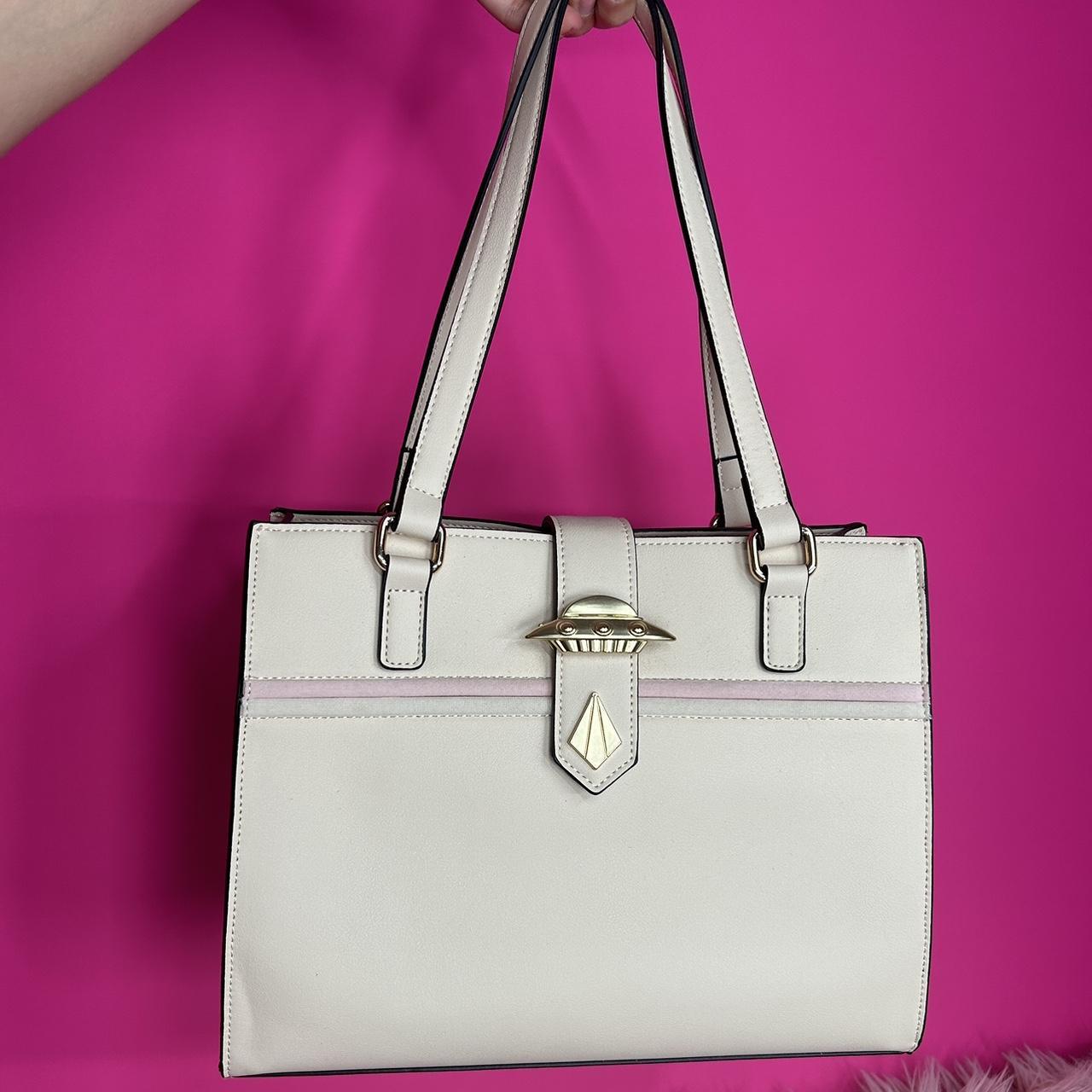 UFO handbag 👜 - Depop