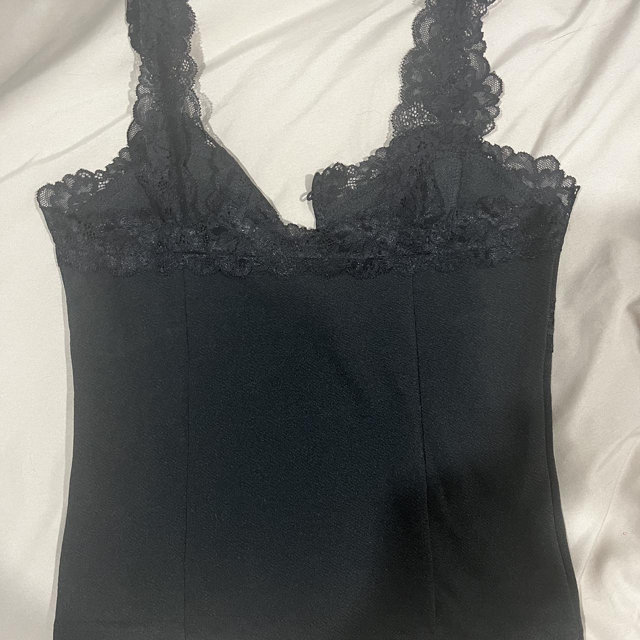 Cute button up singlet with lace - Depop