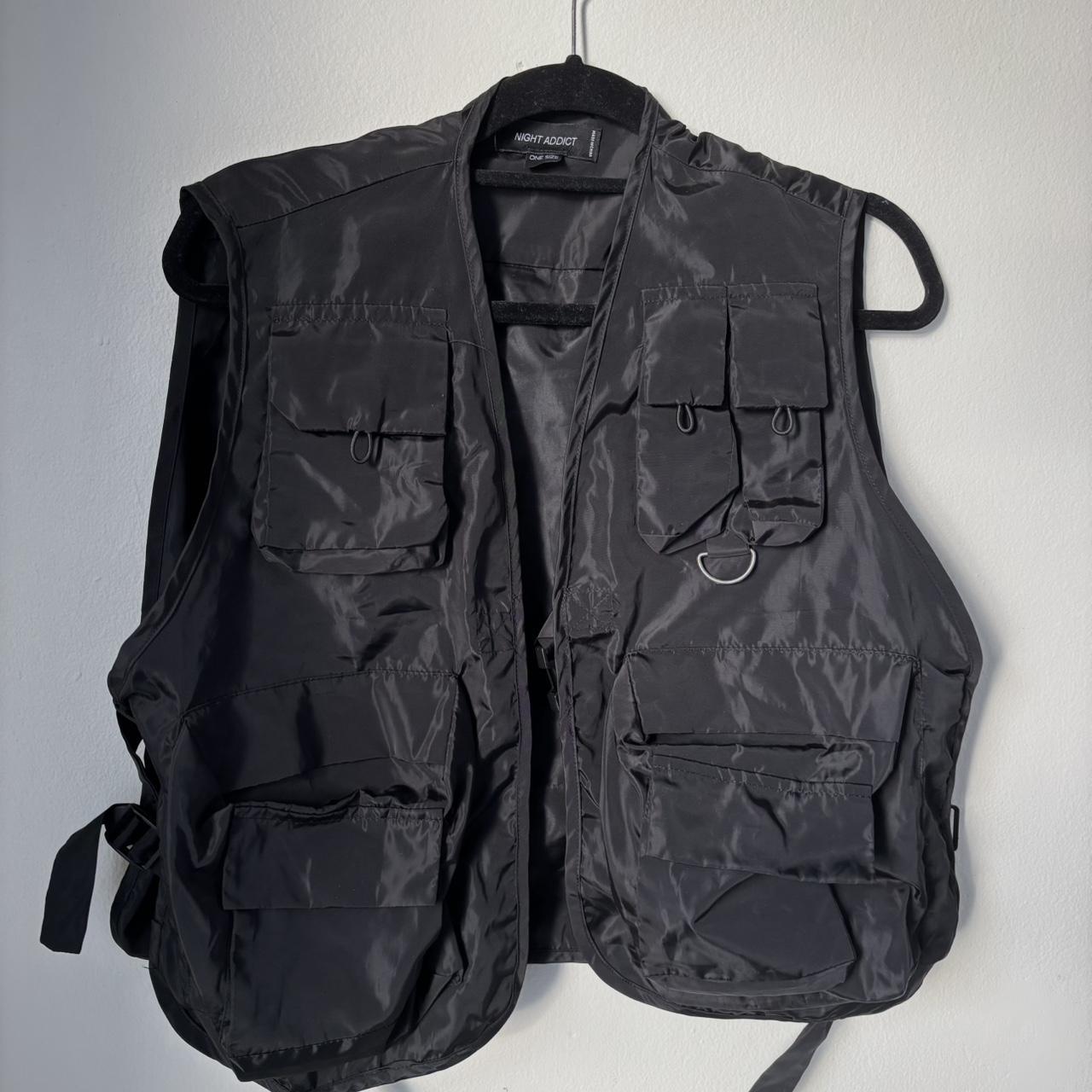 Black utility vest, never worn | Depop