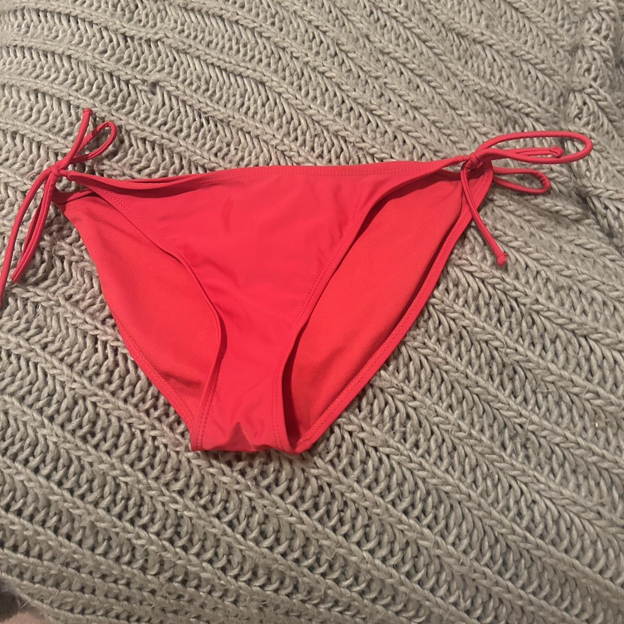 Red tieble waist, you can tighten or loosen them... - Depop