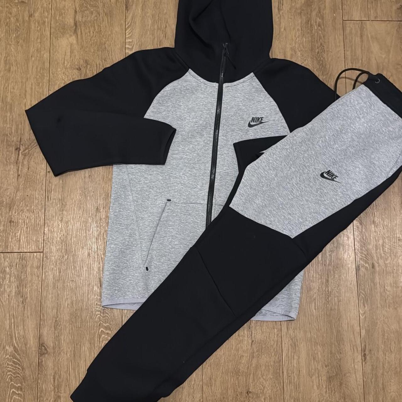 RARE NIKE TECH FLEECE OLD SEASON XS TOP -... - Depop