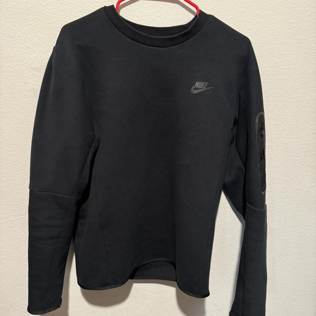 All black Nike tech fleece sweatshirt size small - Depop