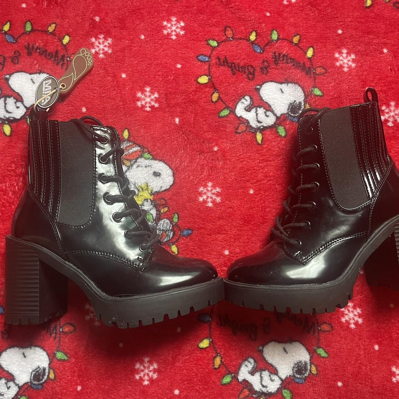 Tilly’s Mia Black Boots -Size 7 - Depop