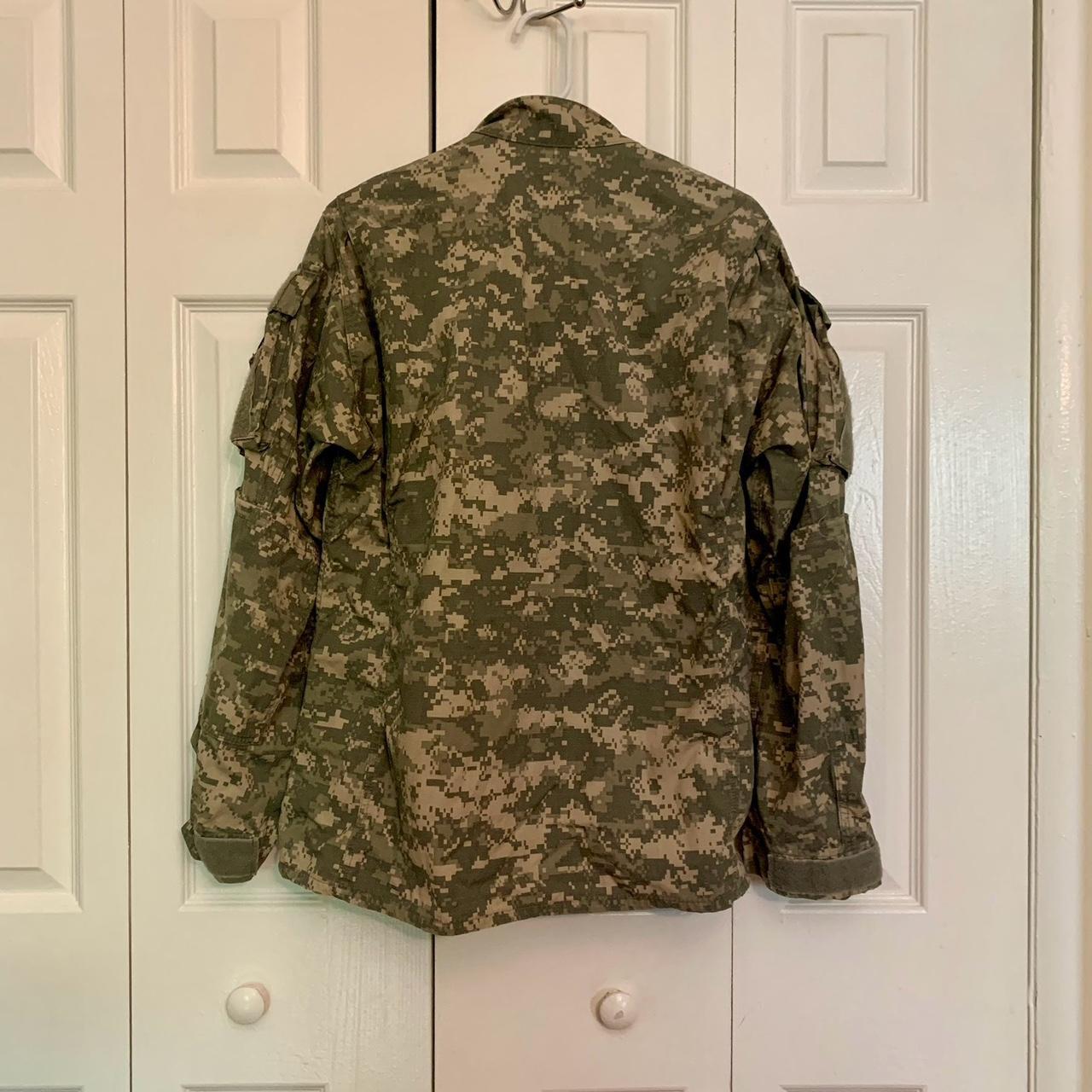 U.S. Army Camo Combat Uniform Jacket Army combat... - Depop