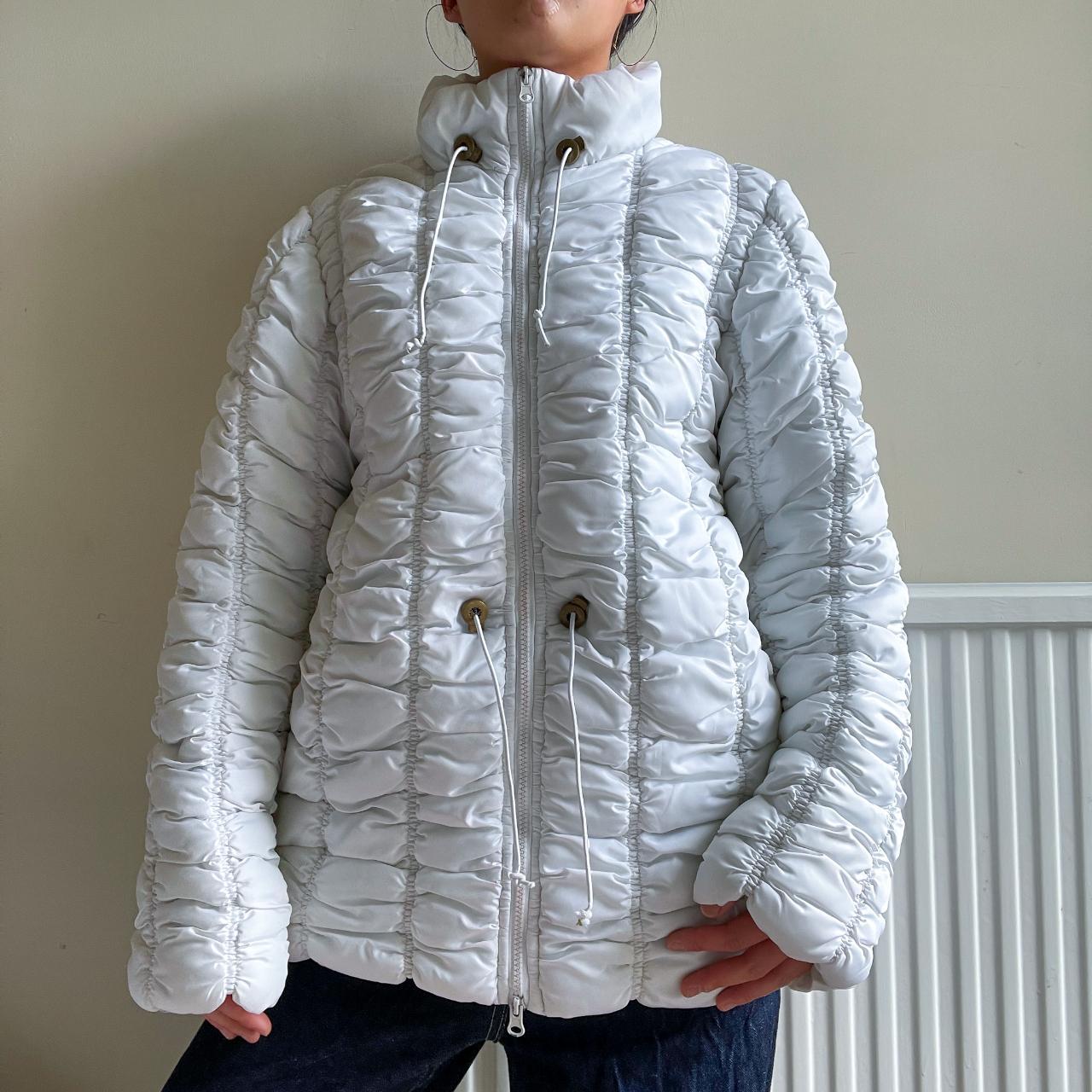 Vintage white zip up ruched puffer jacket , worn in... - Depop