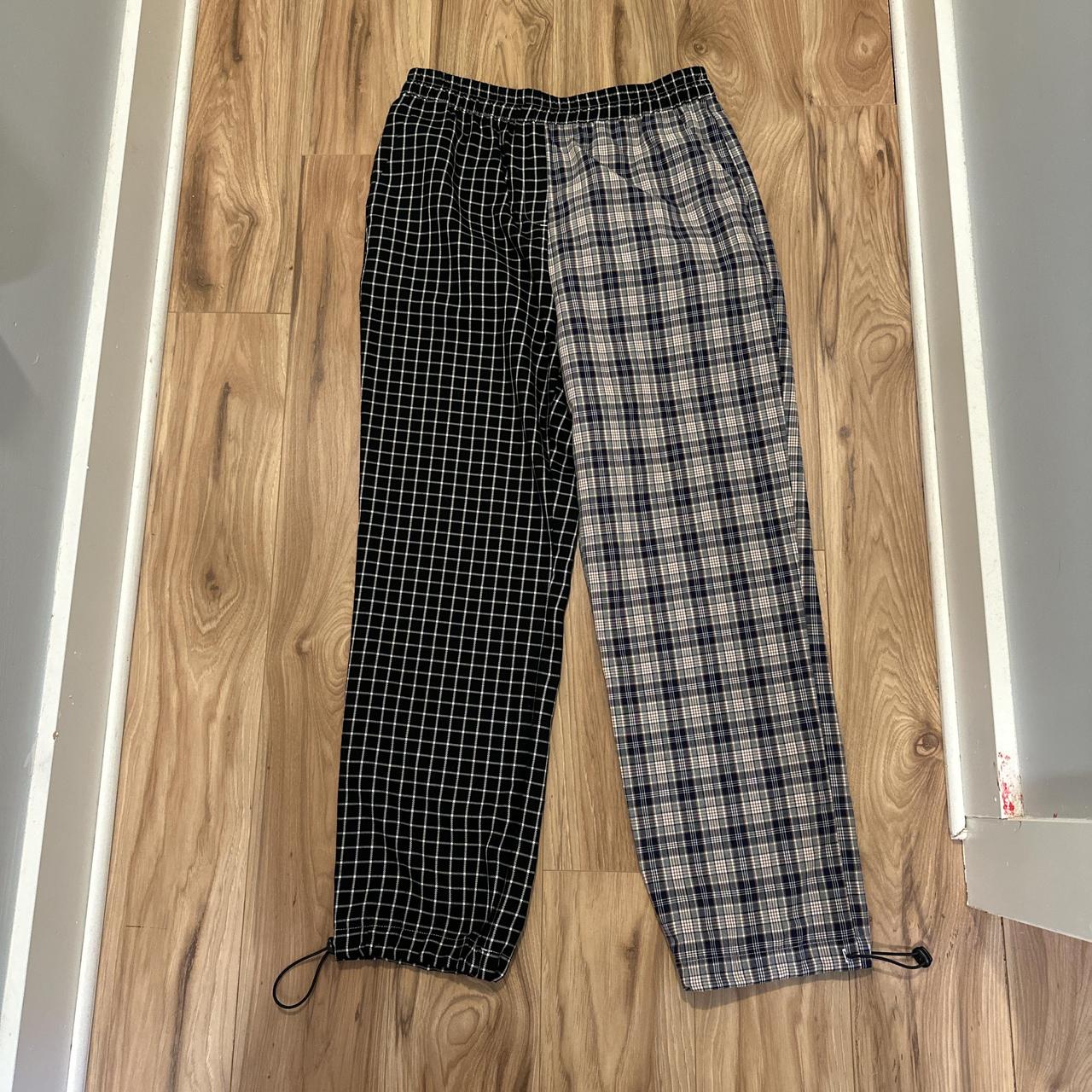 Checkered jogger pants - Depop