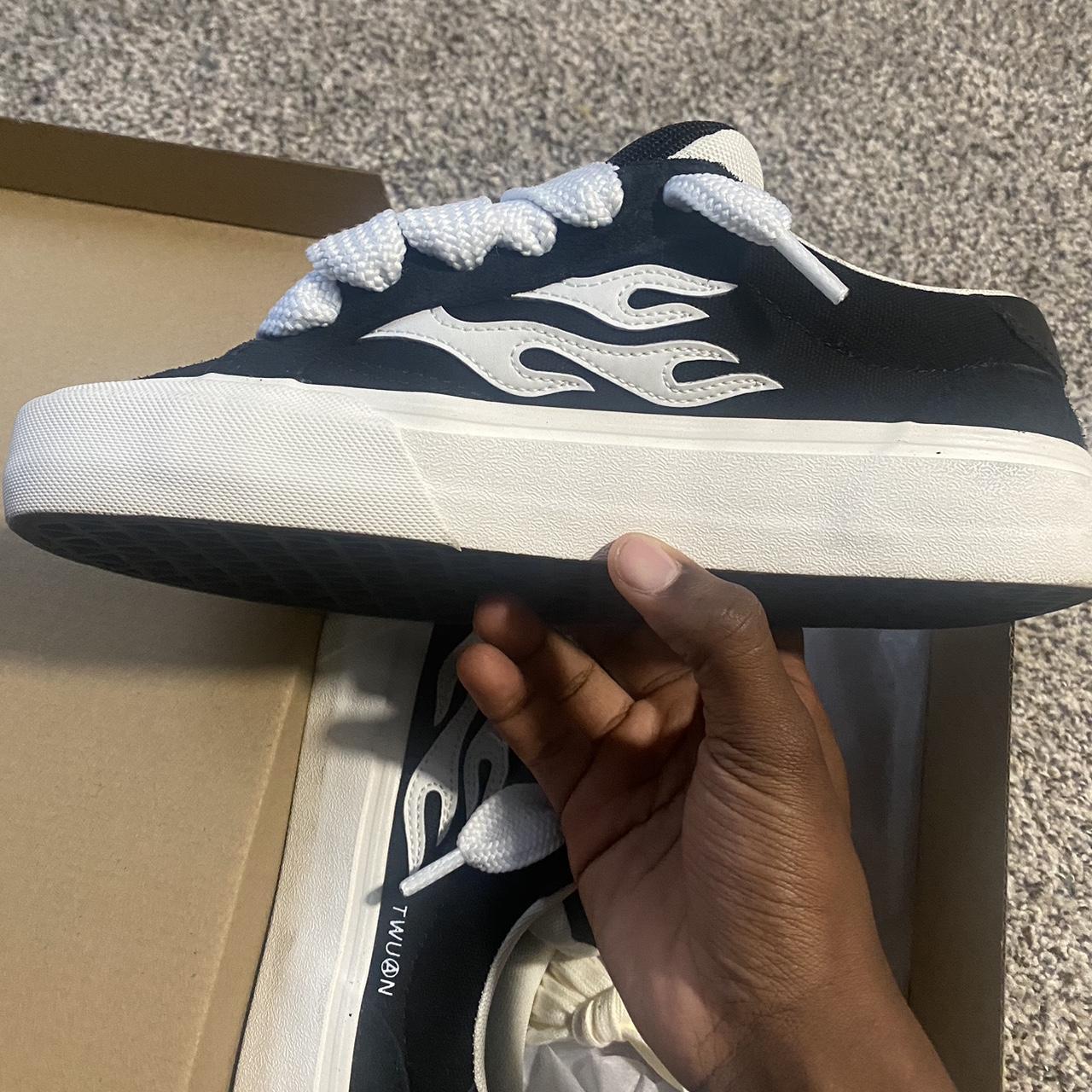 LOGAN PUFF BLACK Size 9 worn !! - Depop