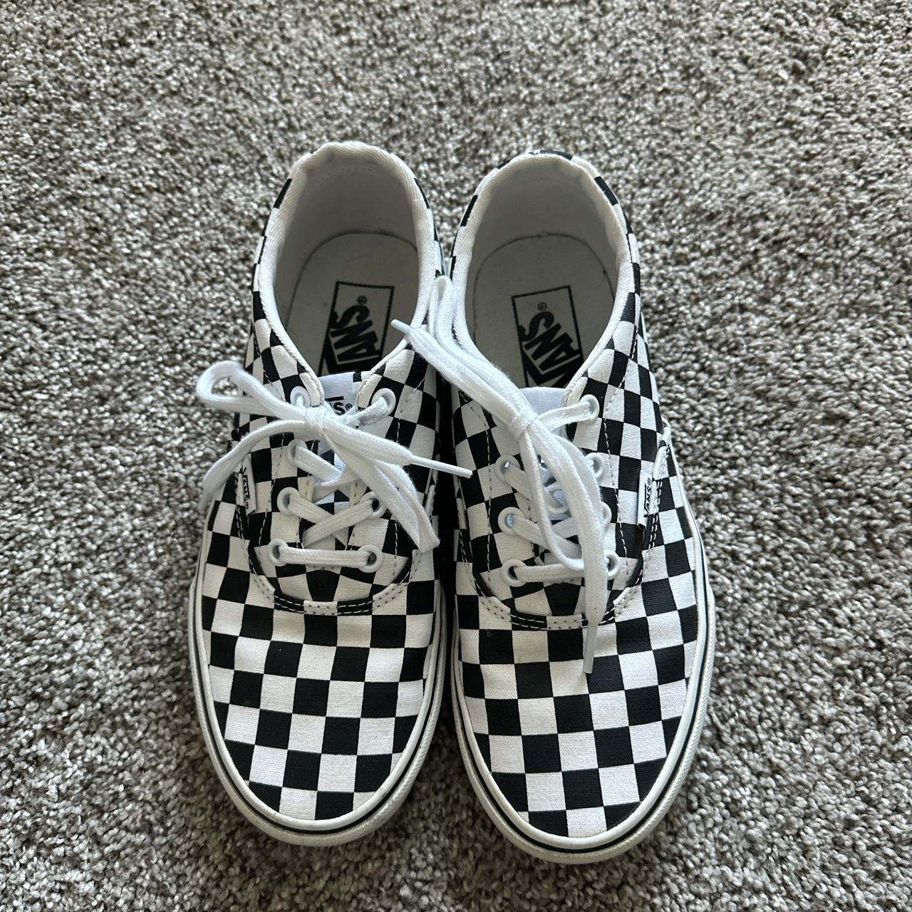 Low top checkered Vans - Depop