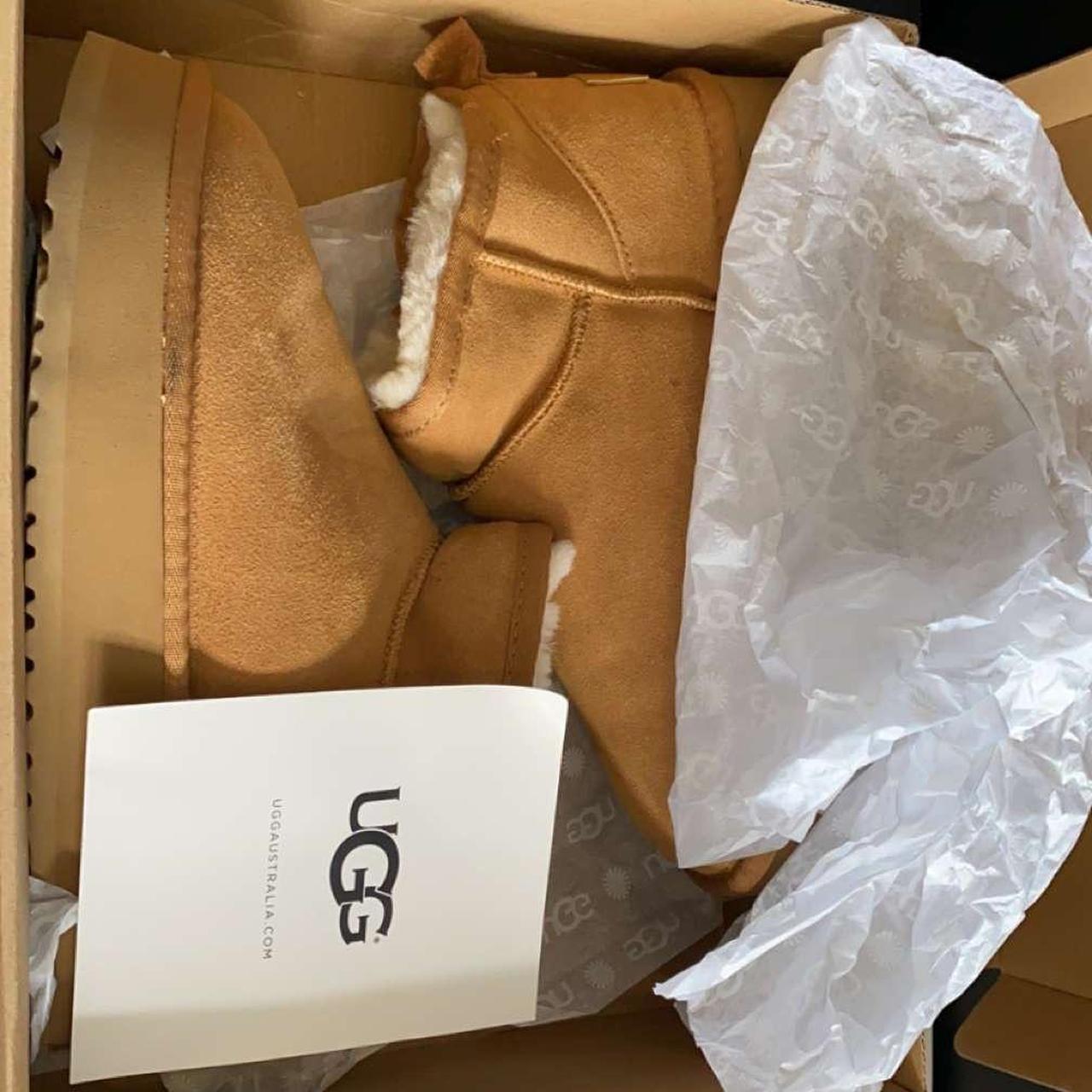 Uggs low - Depop