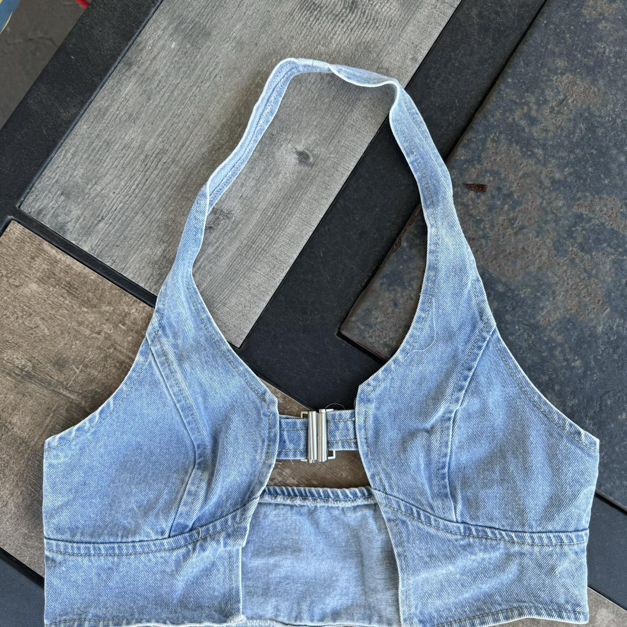 denim top with clasp! size medium - Depop