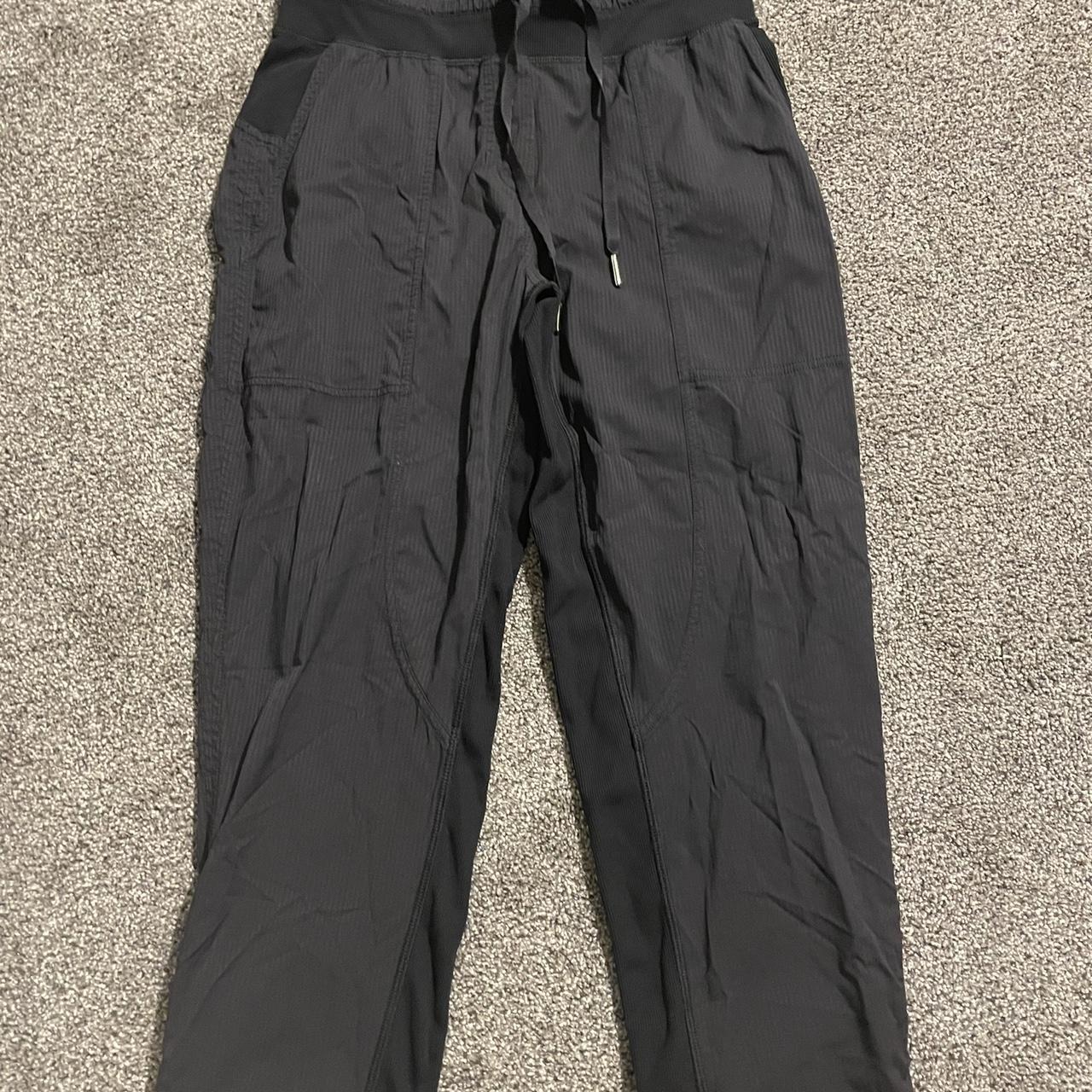 Lululemon dance studio pants cropped - Depop