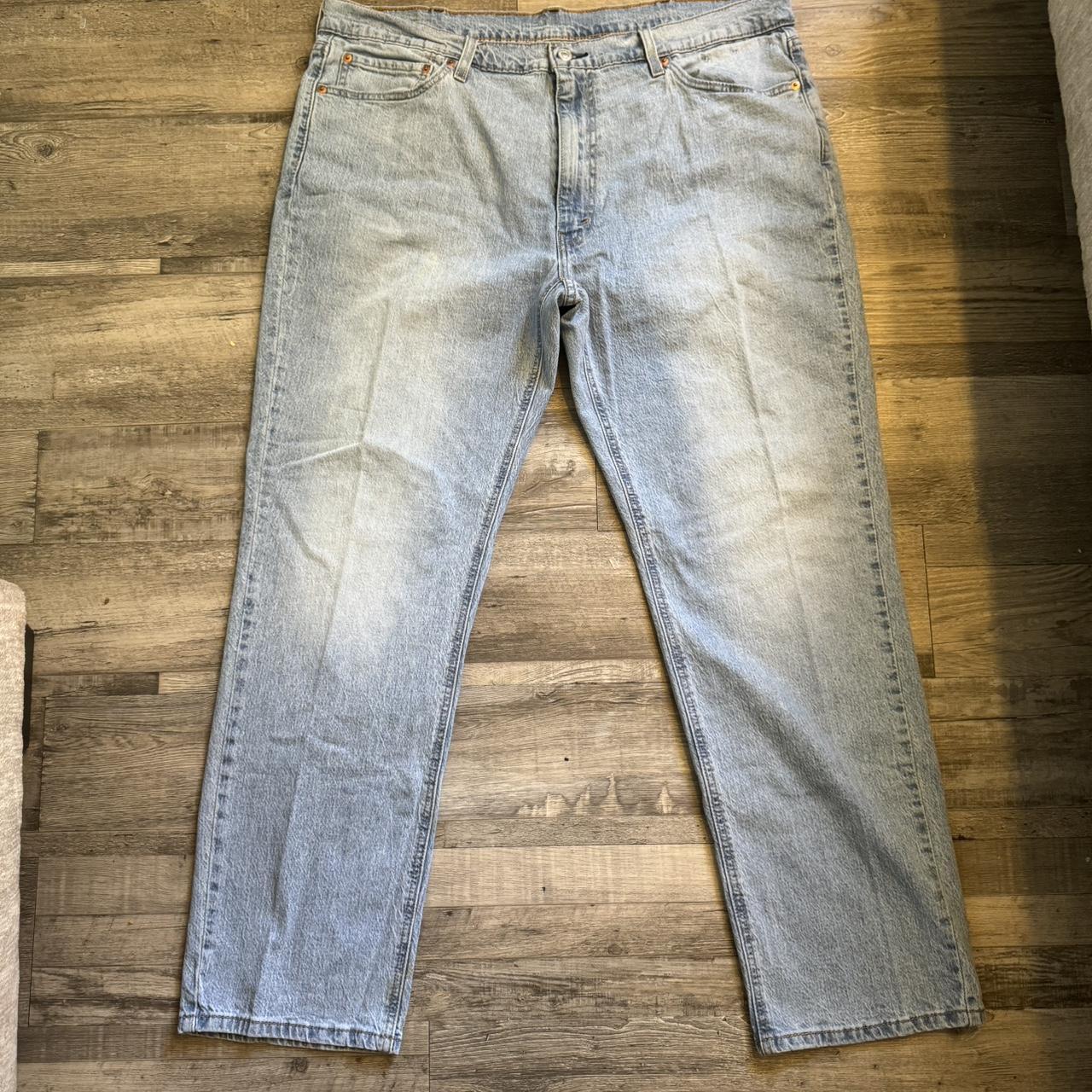 Rlly nice vintage light wash blue Levi’s jeans with... - Depop