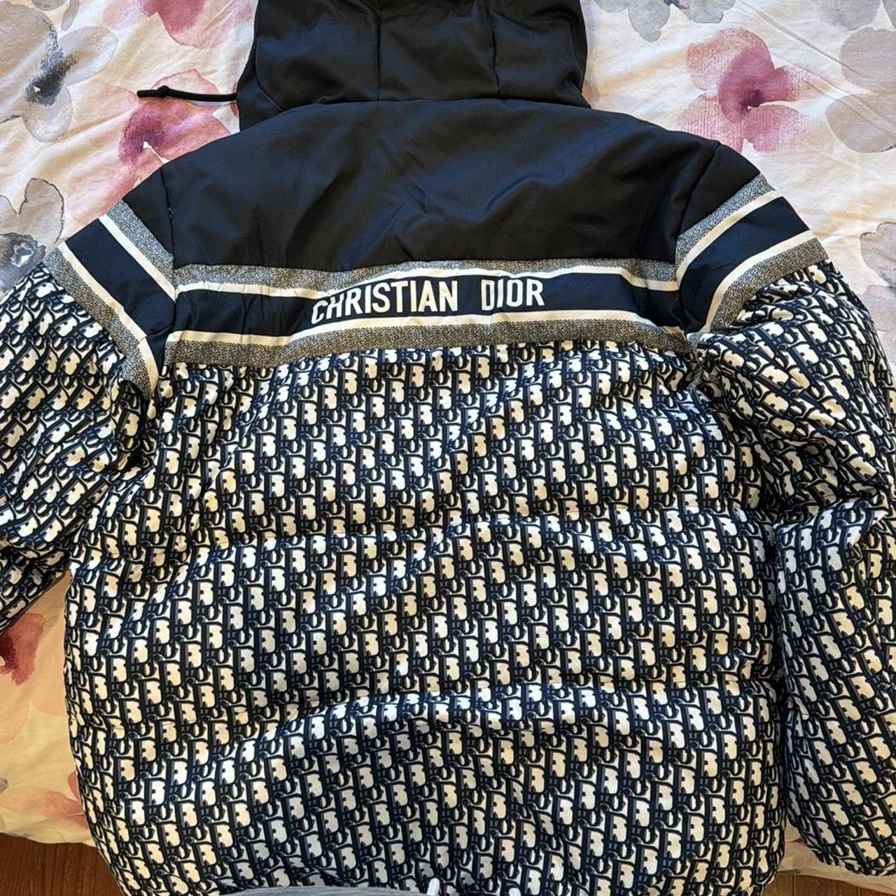 XL Male Puffer Dior jacket can negotiate price - Depop