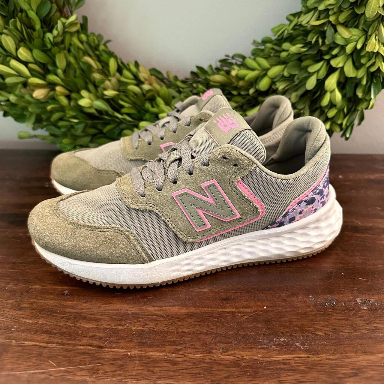 New Balance X70 Sneakers! Women’s size 7. Green and... - Depop