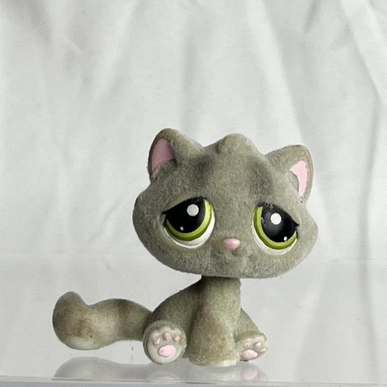 LPS #323 Authentic Fuzzy Tabby Bonbon Cat G2... | Depop