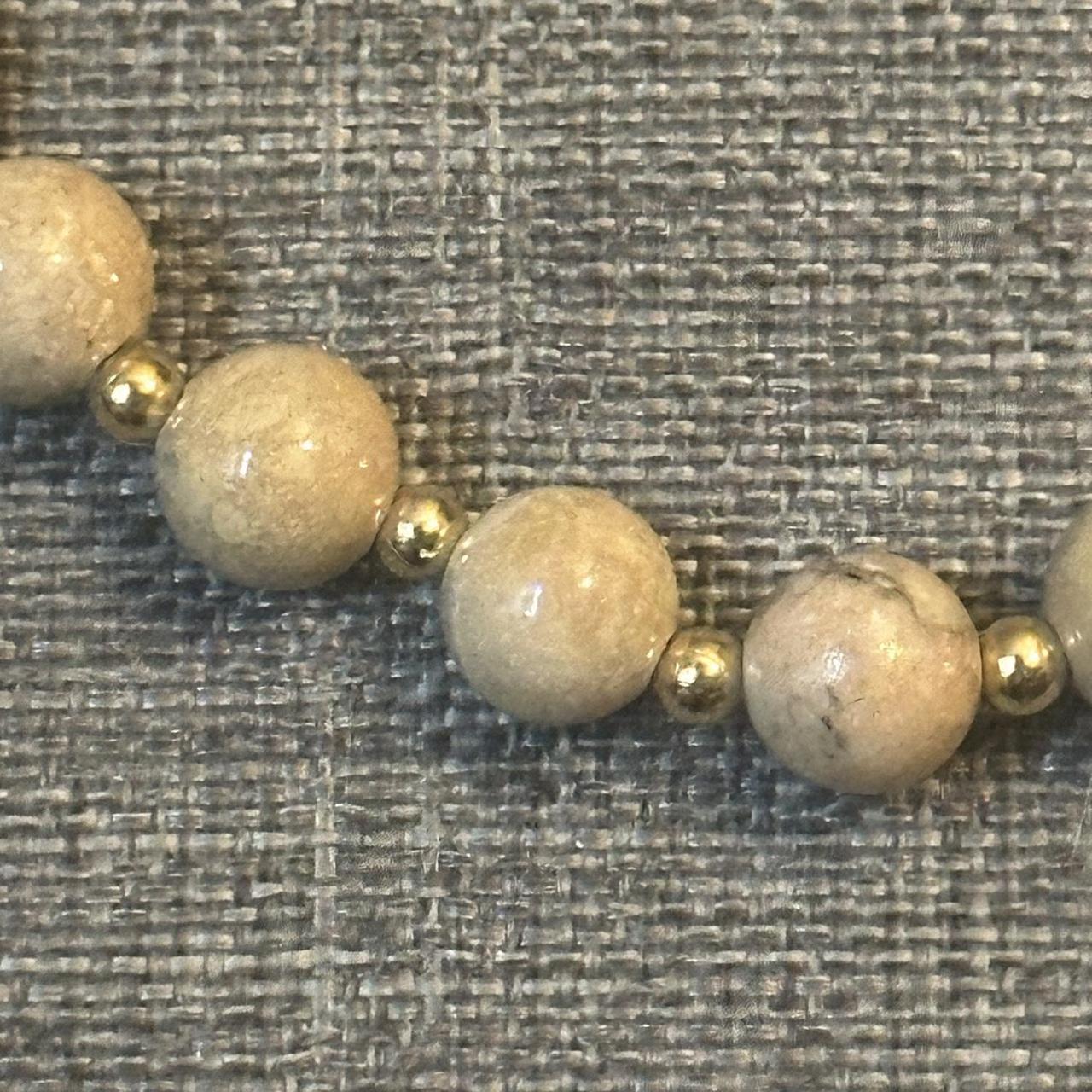 Vintage beige Jasper bead necklace Like new... - Depop