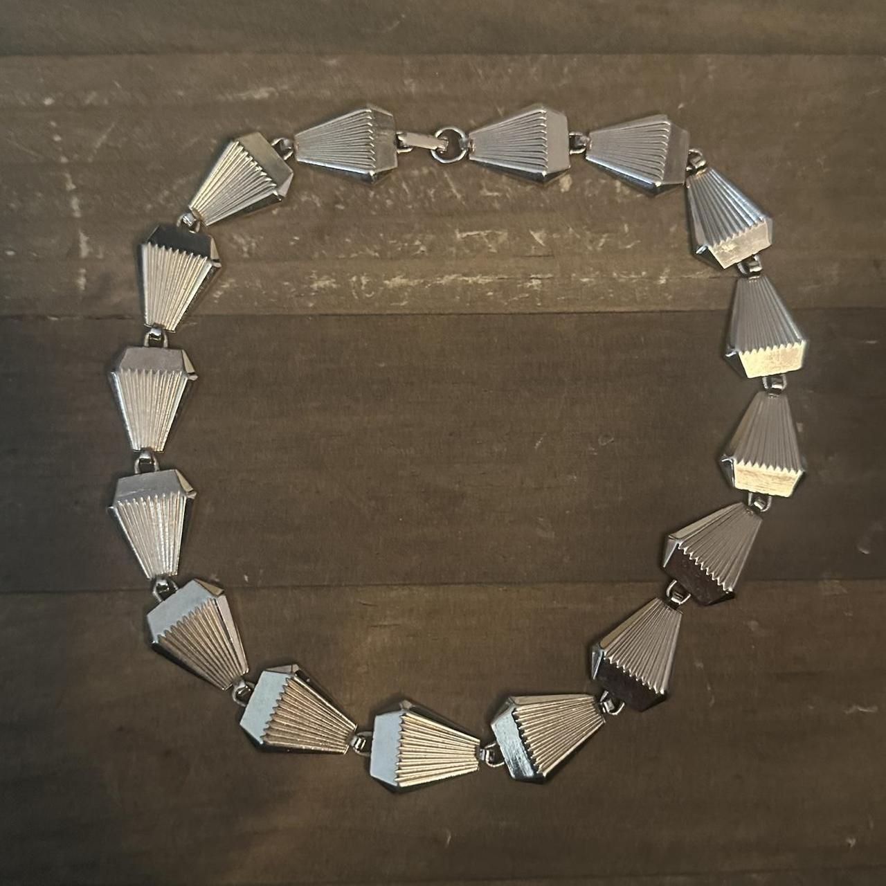 Vintage gold tone fluted pyramid link choker... | Depop