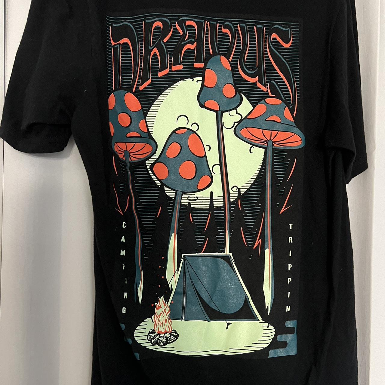 DRAVUS graphic tee size Men’s S excellent condition - Depop