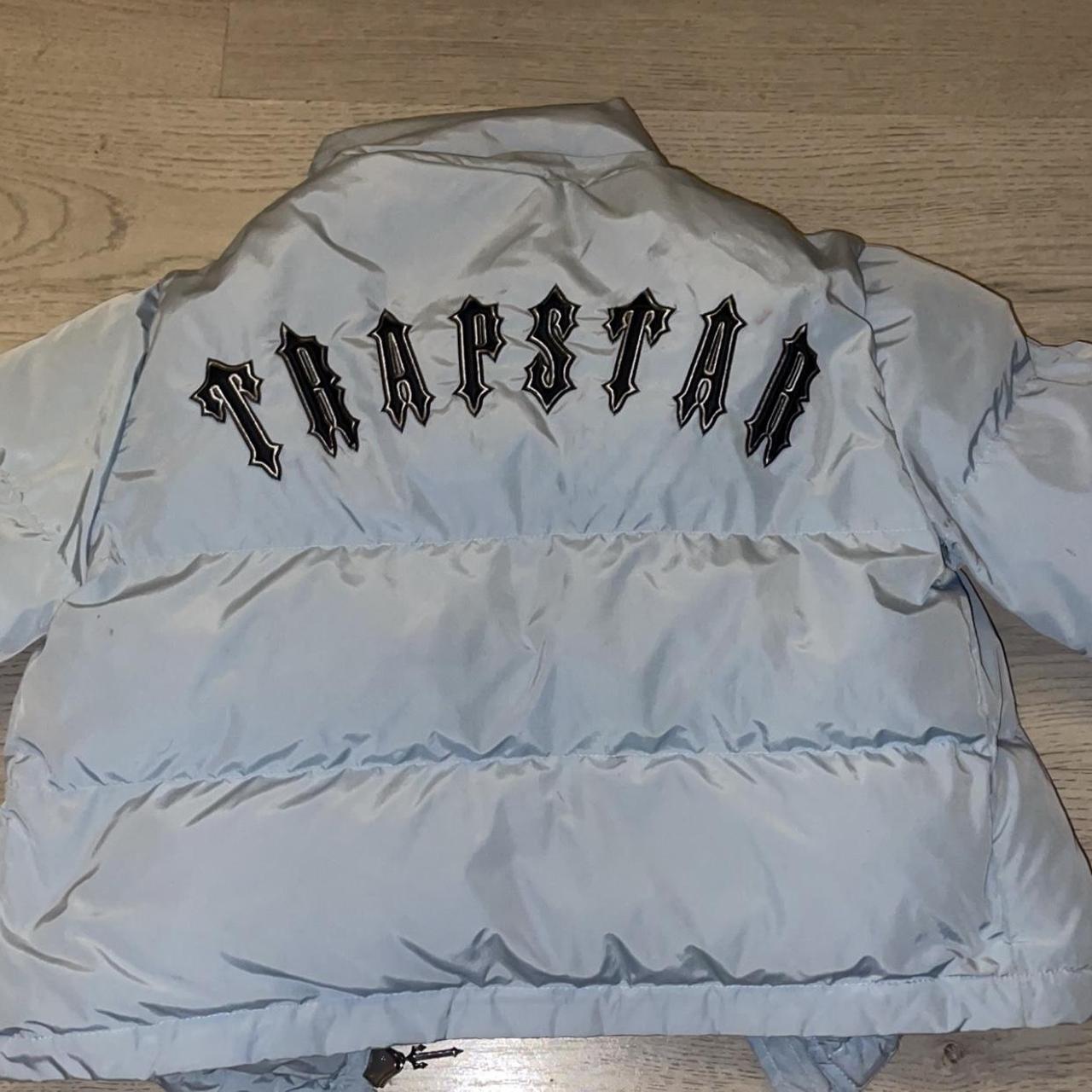 Trapstar women’s cropped coat - Depop