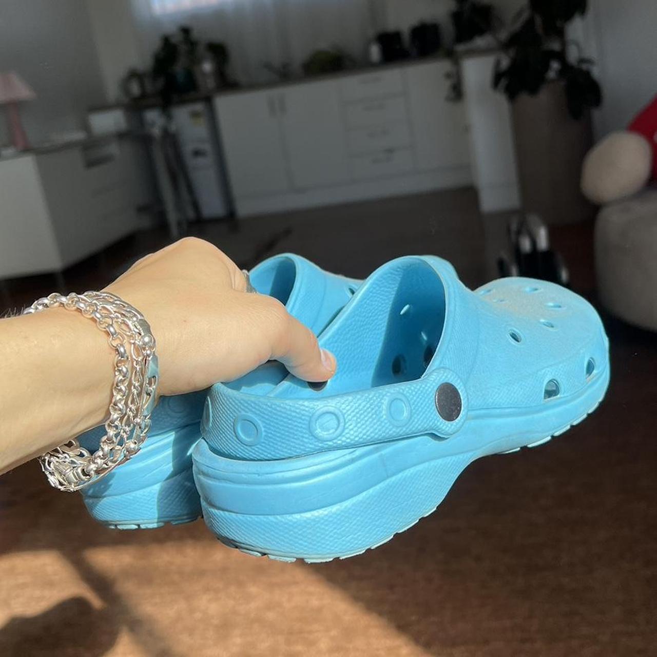 Bright blue rubber slides Size 39 - Depop