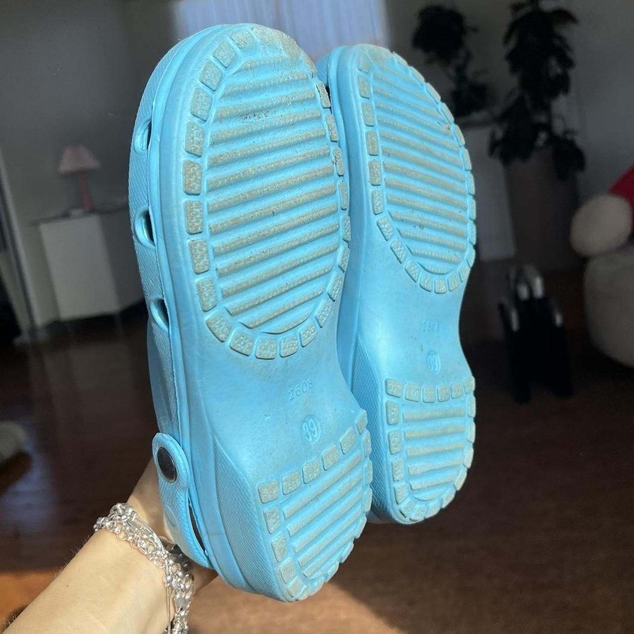 Bright blue rubber slides Size 39 - Depop