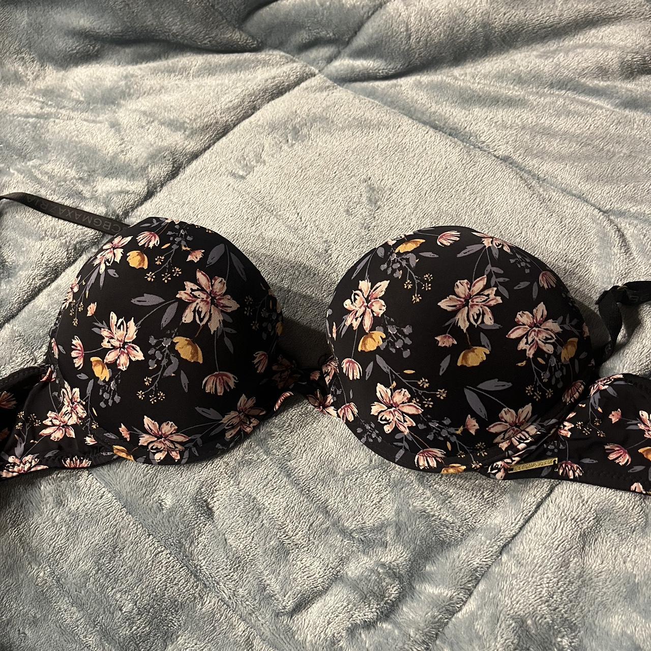 floral bikini top, never worn .* • 34c bra size •... | Depop