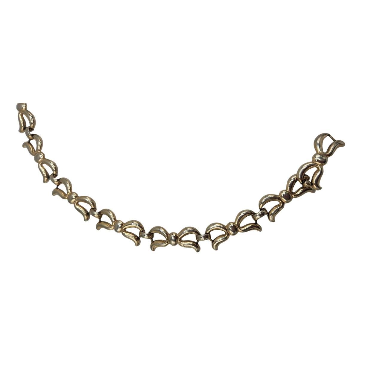 Chunky Bow Chain Bracelet - Estate fold over... - Depop