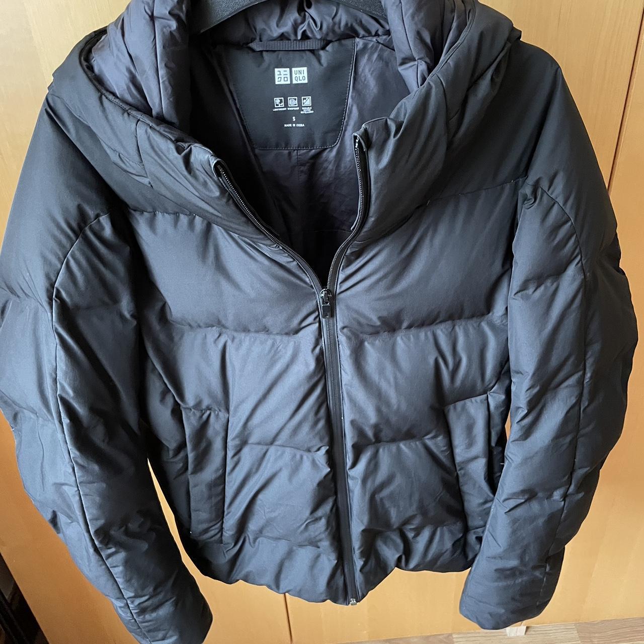UNIQLO Seamless Down Puffer jacket size S pre owned... - Depop