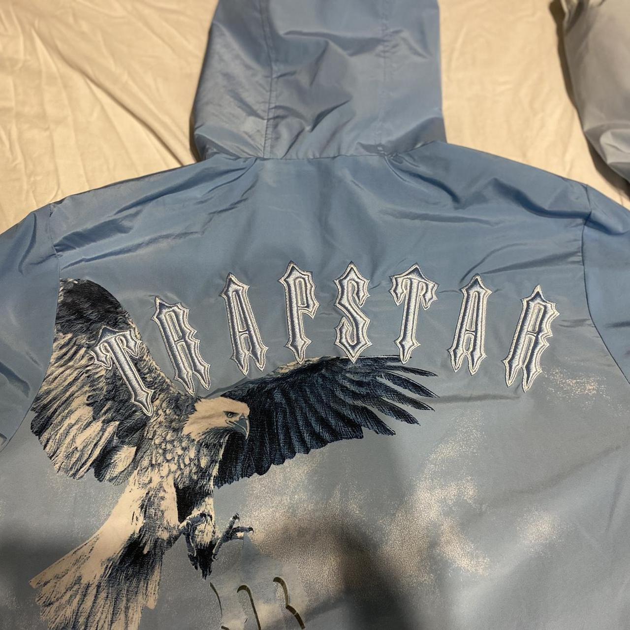 Trapstar windbreaker had a ring missing on draw... - Depop