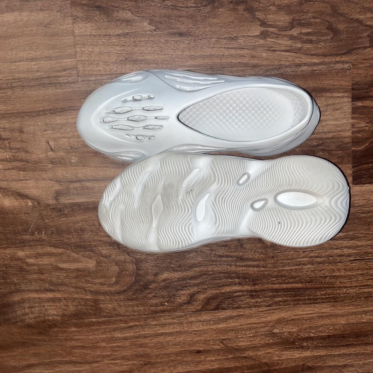 YZY foam runners - Depop