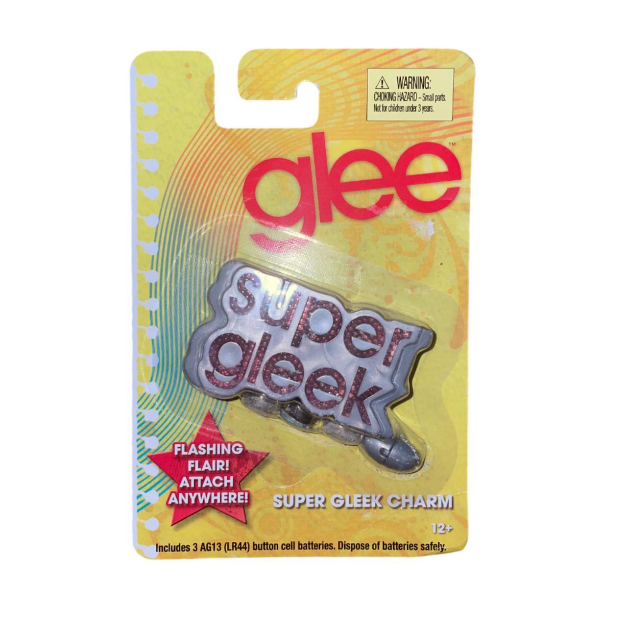 glee super gleek light up charm deadstock 2010 new... | Depop