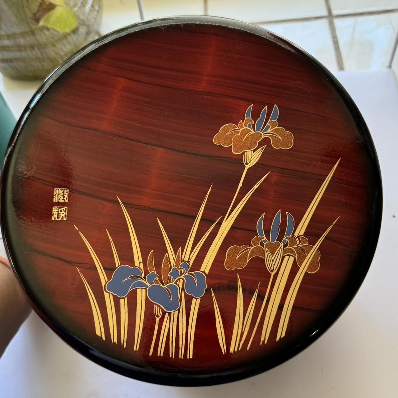 Lacquerware rice serving bowl, spoon and lid made in... - Depop