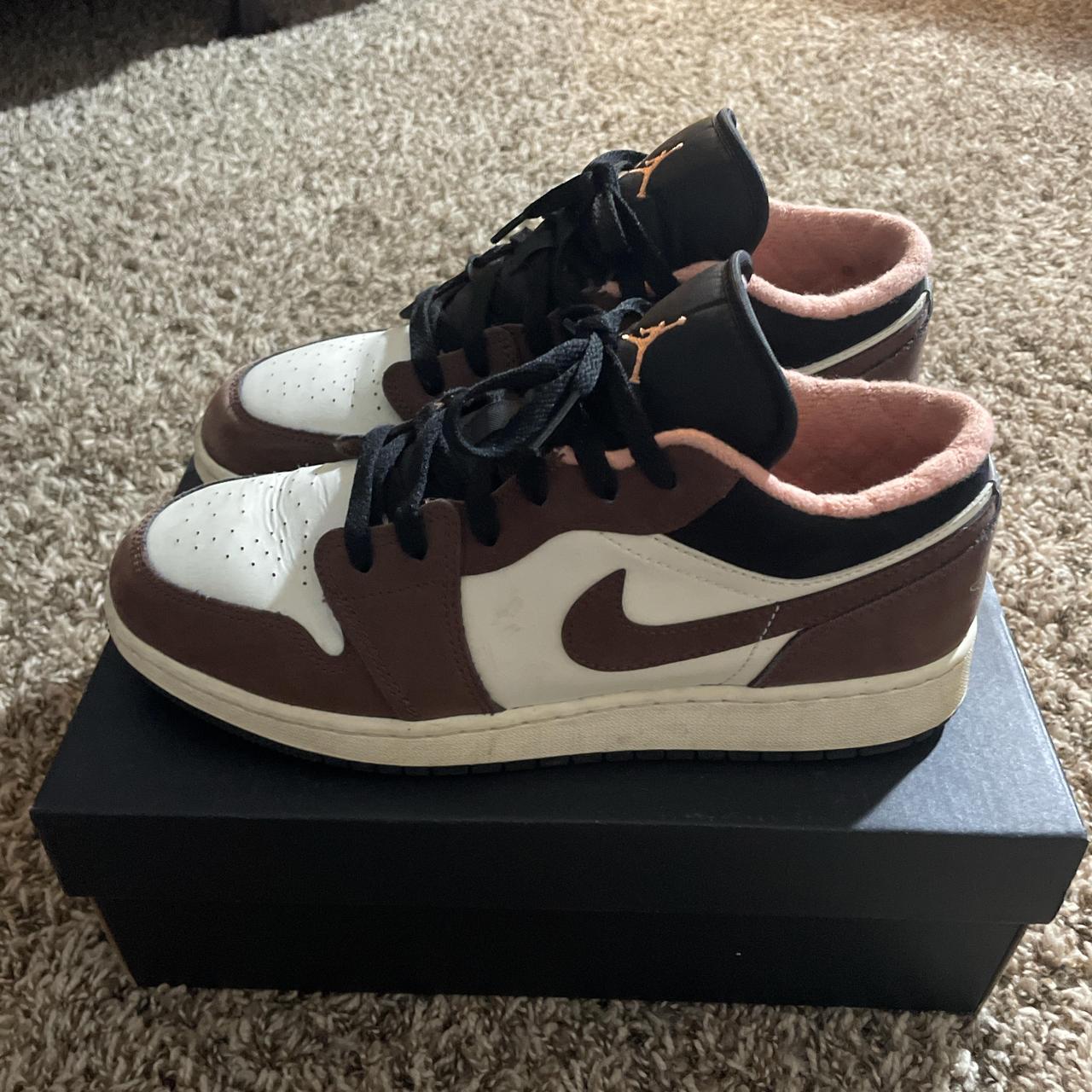 Size 7 gs Jordan 1 mocha low with original box.... - Depop