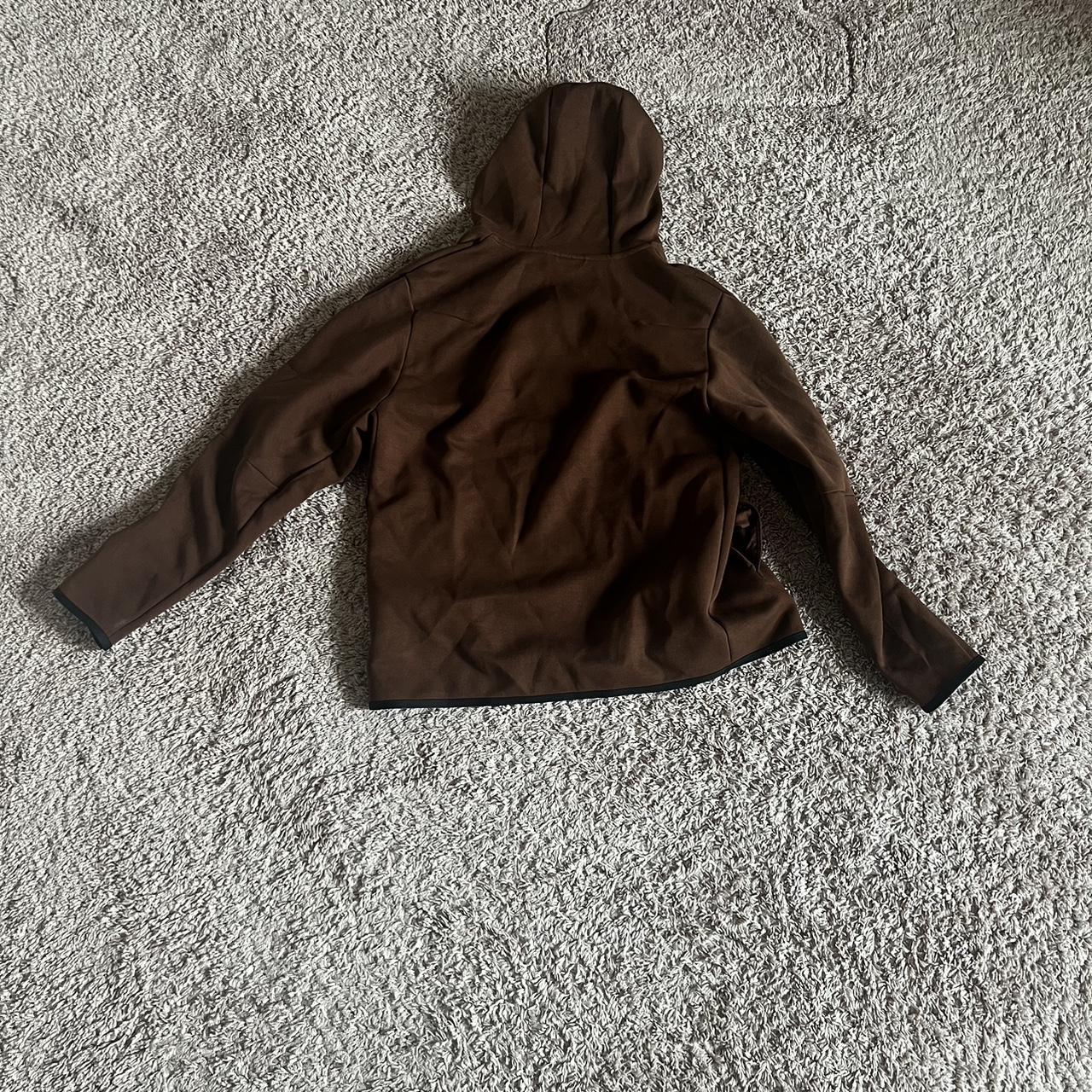 Nike tech-brown - Depop